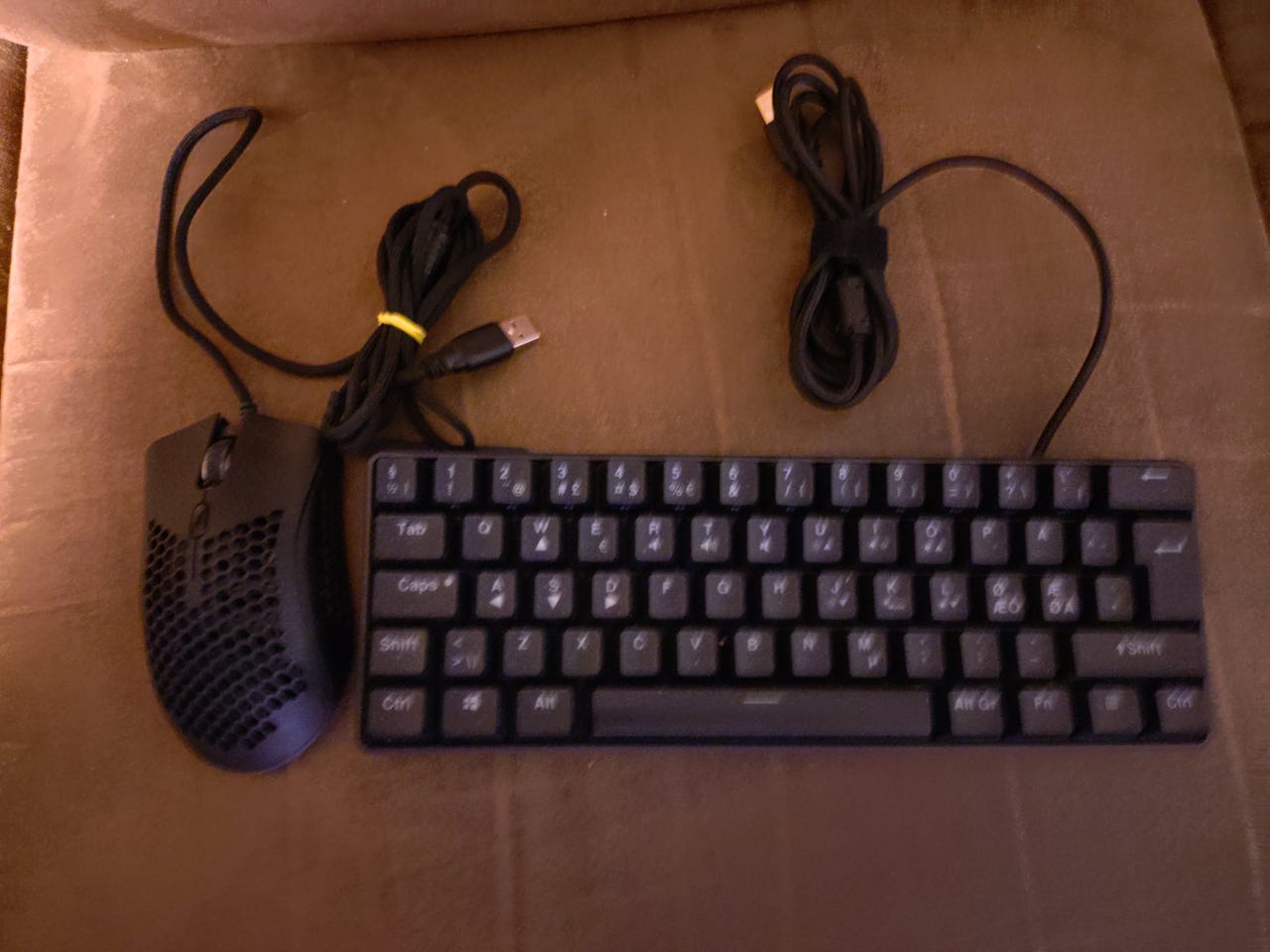 NOS C250 mini tastatur og NOS M650 mus | FINN-torget