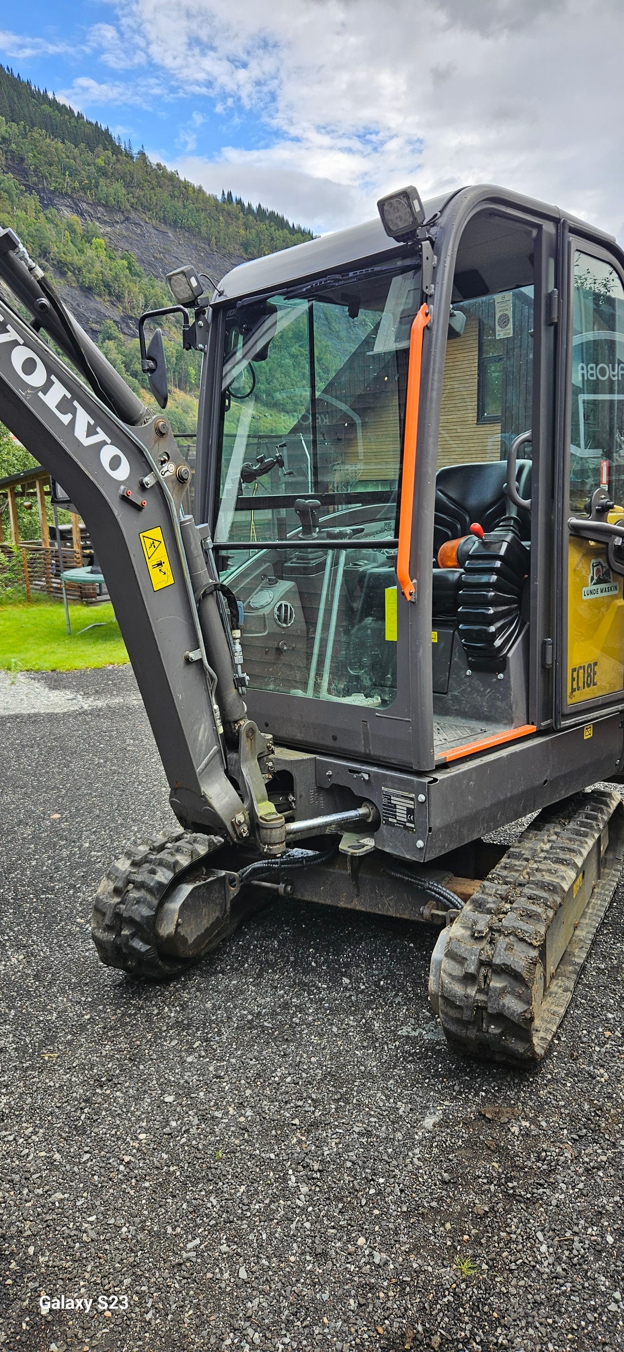 Minigraver utleige Volvo ec18 | FINN-torget