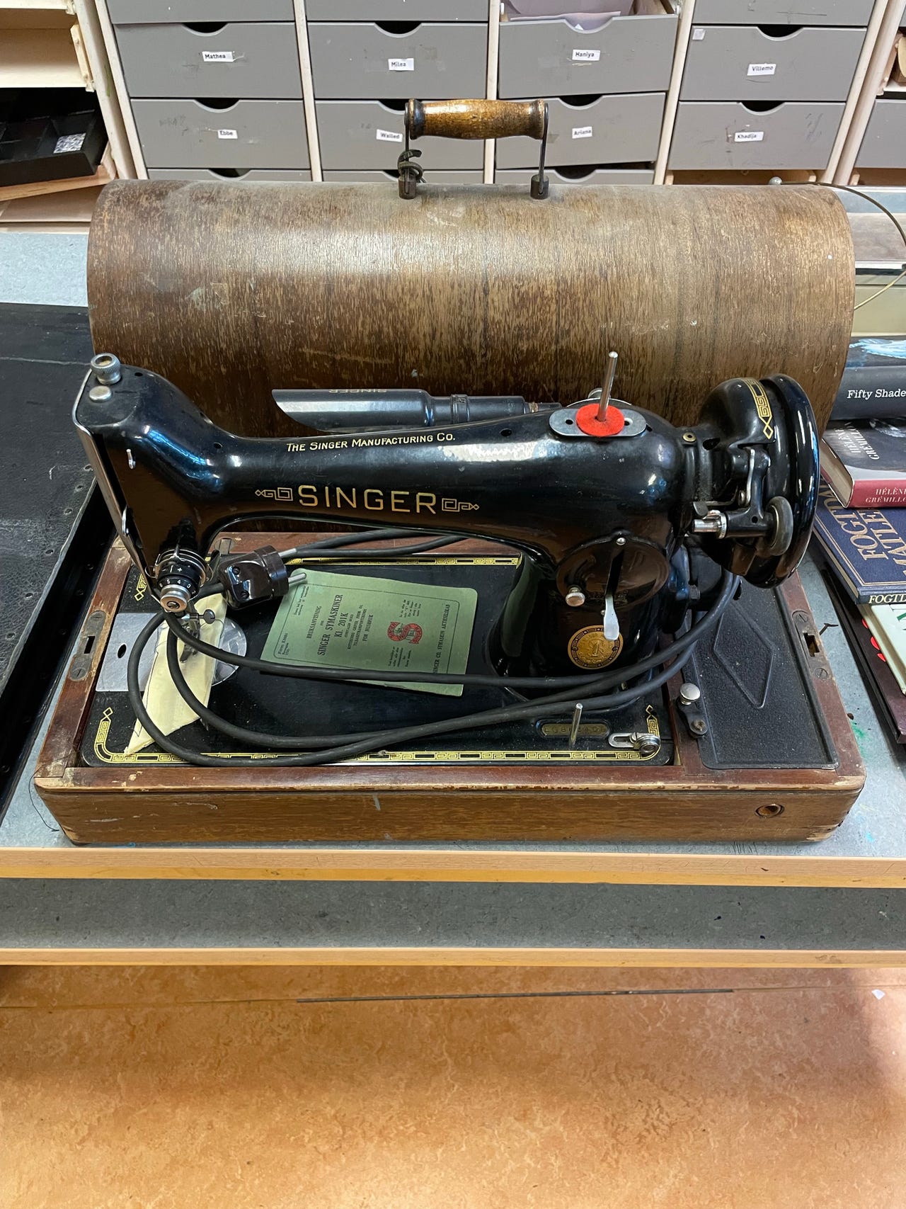 Singer Symaskin Modell 15 Svart Metall | FINN-torget