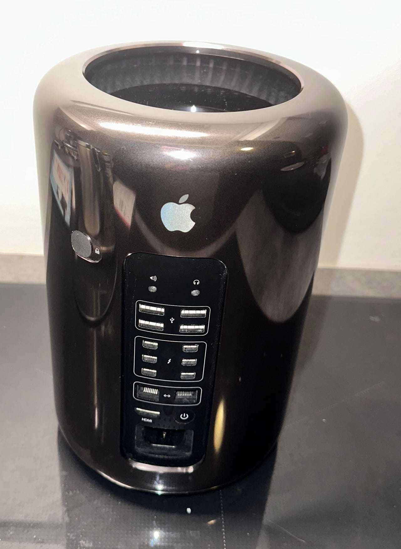 Apple Mac Pro 6.1 | FINN-torget