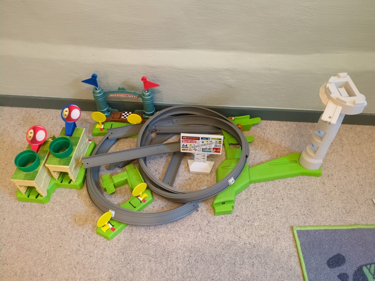 Hot Wheels Mario Kart bane | FINN-torget