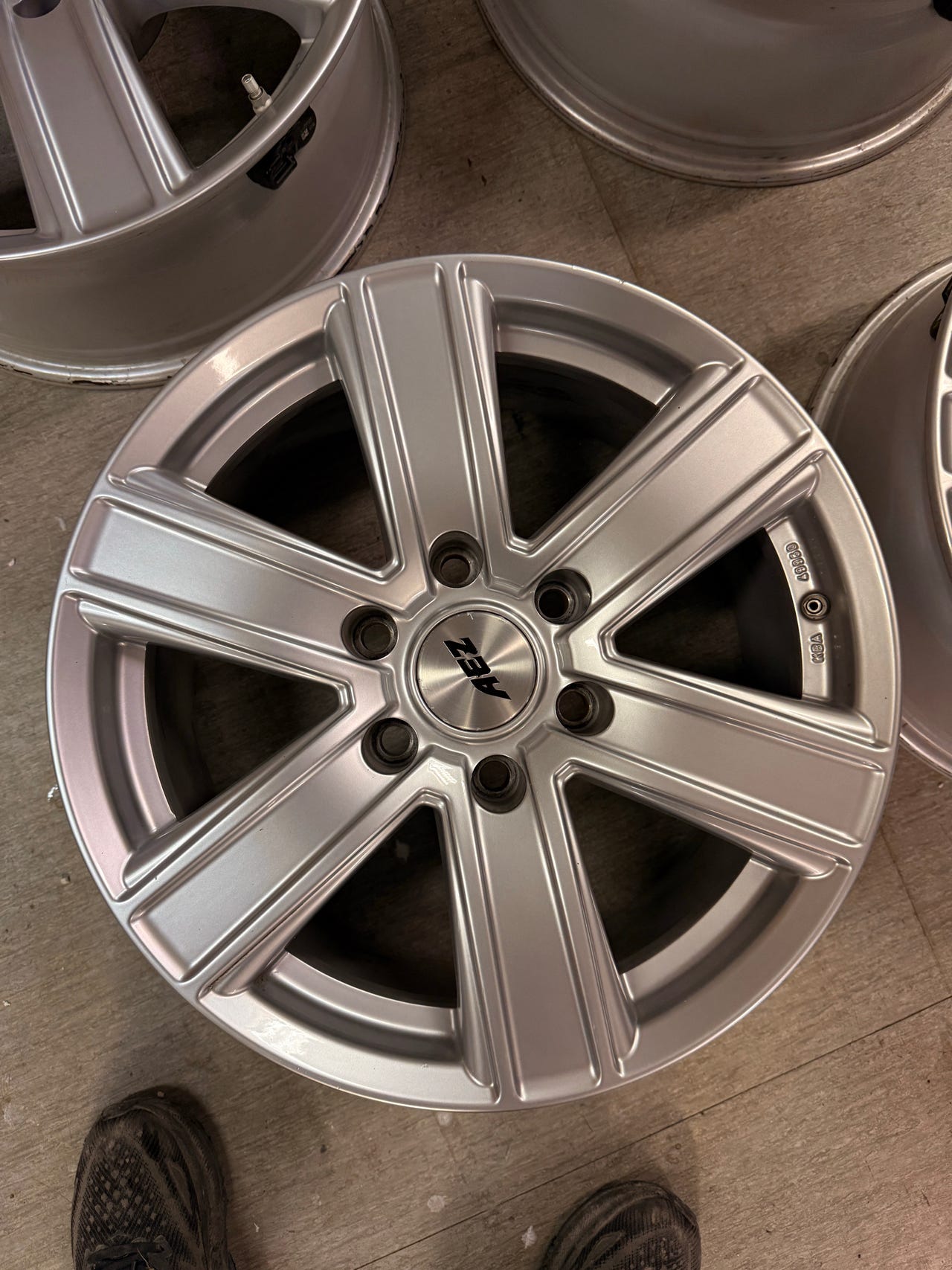 4 stk AEZ alu felger m/ sensor TPMS til Toyota LC | FINN-torget