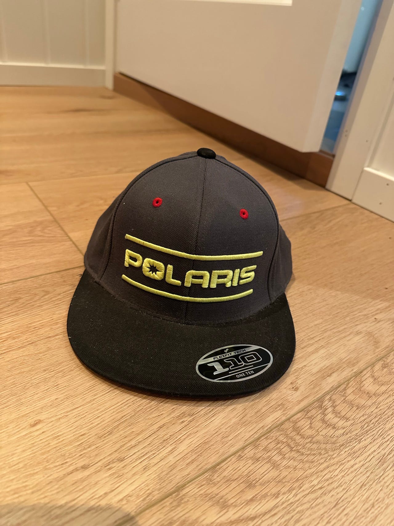 Polaris Caps | FINN-torget