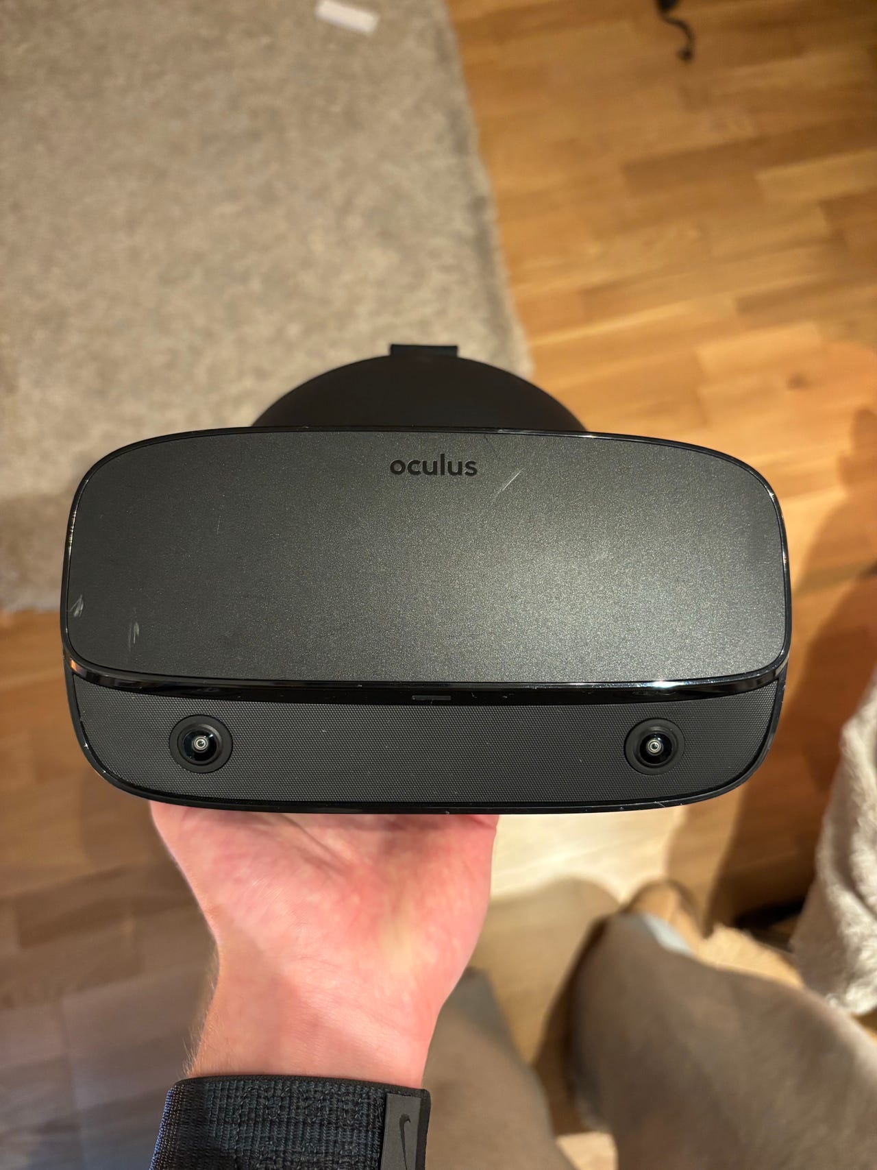 Oculus Rift S VR-headset med kontroller og kabler | FINN-torget