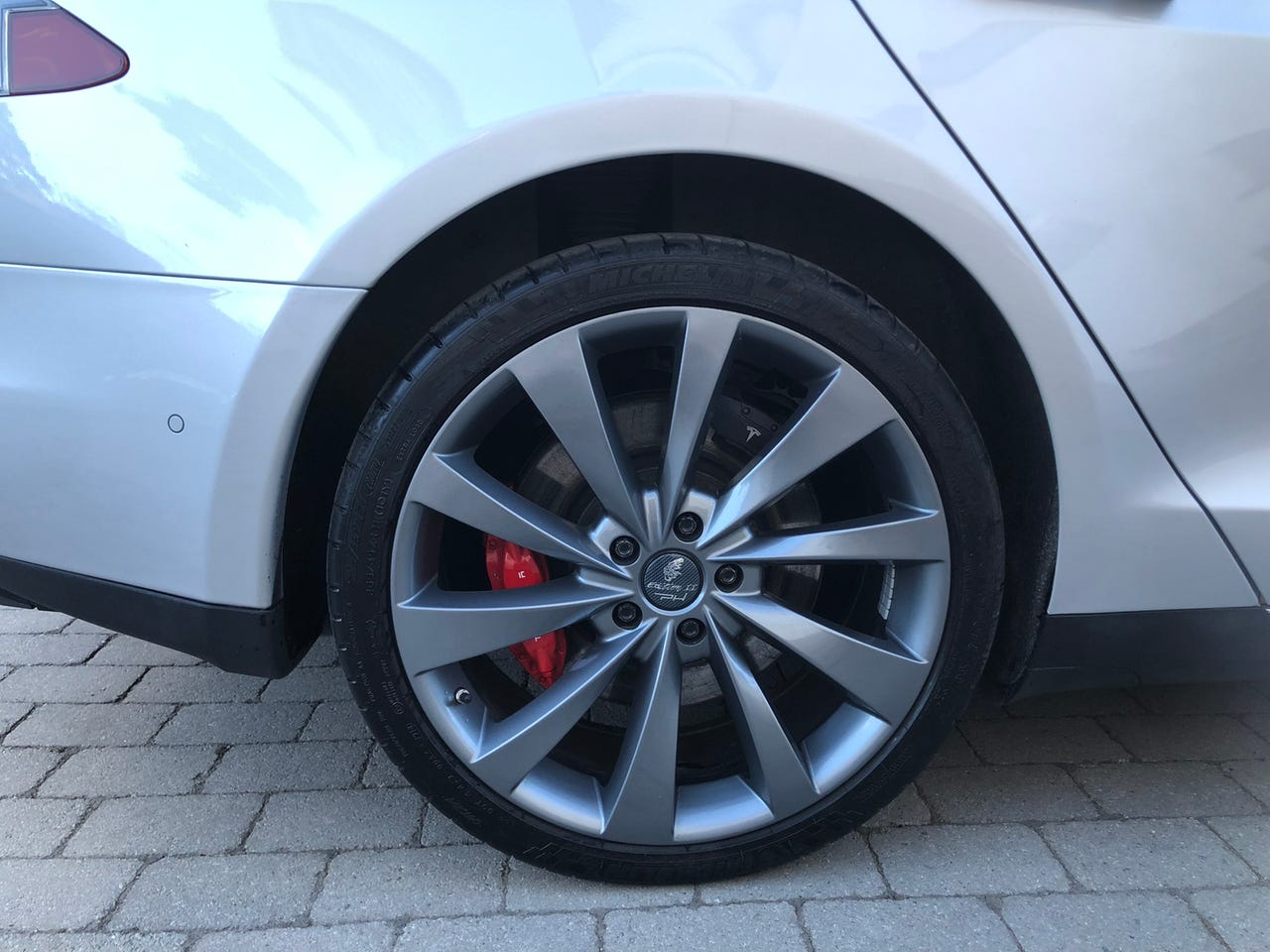 21" felger PH EDITION TURBIN II GUNMETAL med slitte sommerdekk | FINN ...