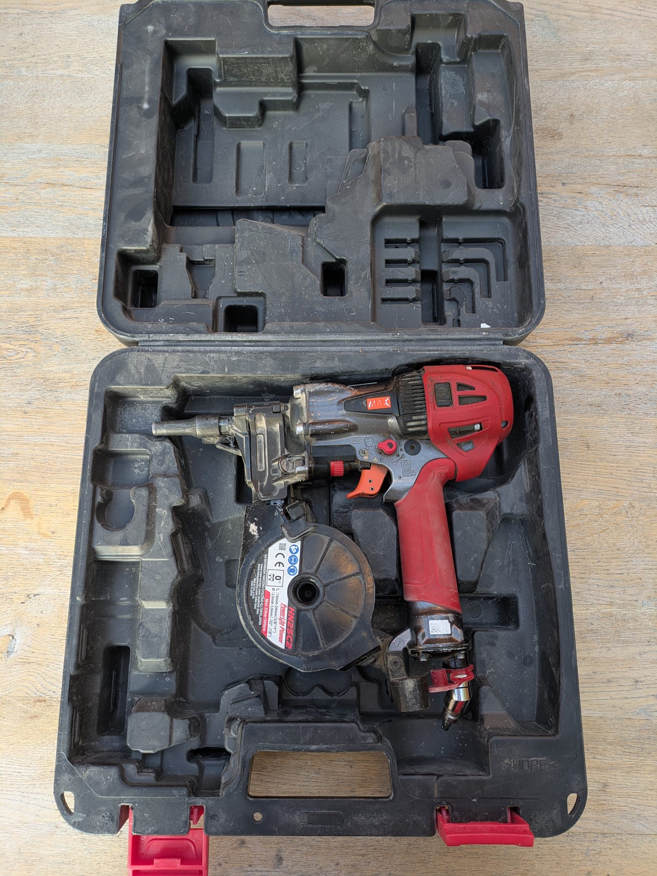 MAX PowerLite HN25C2 Boltepistol | FINN-torget