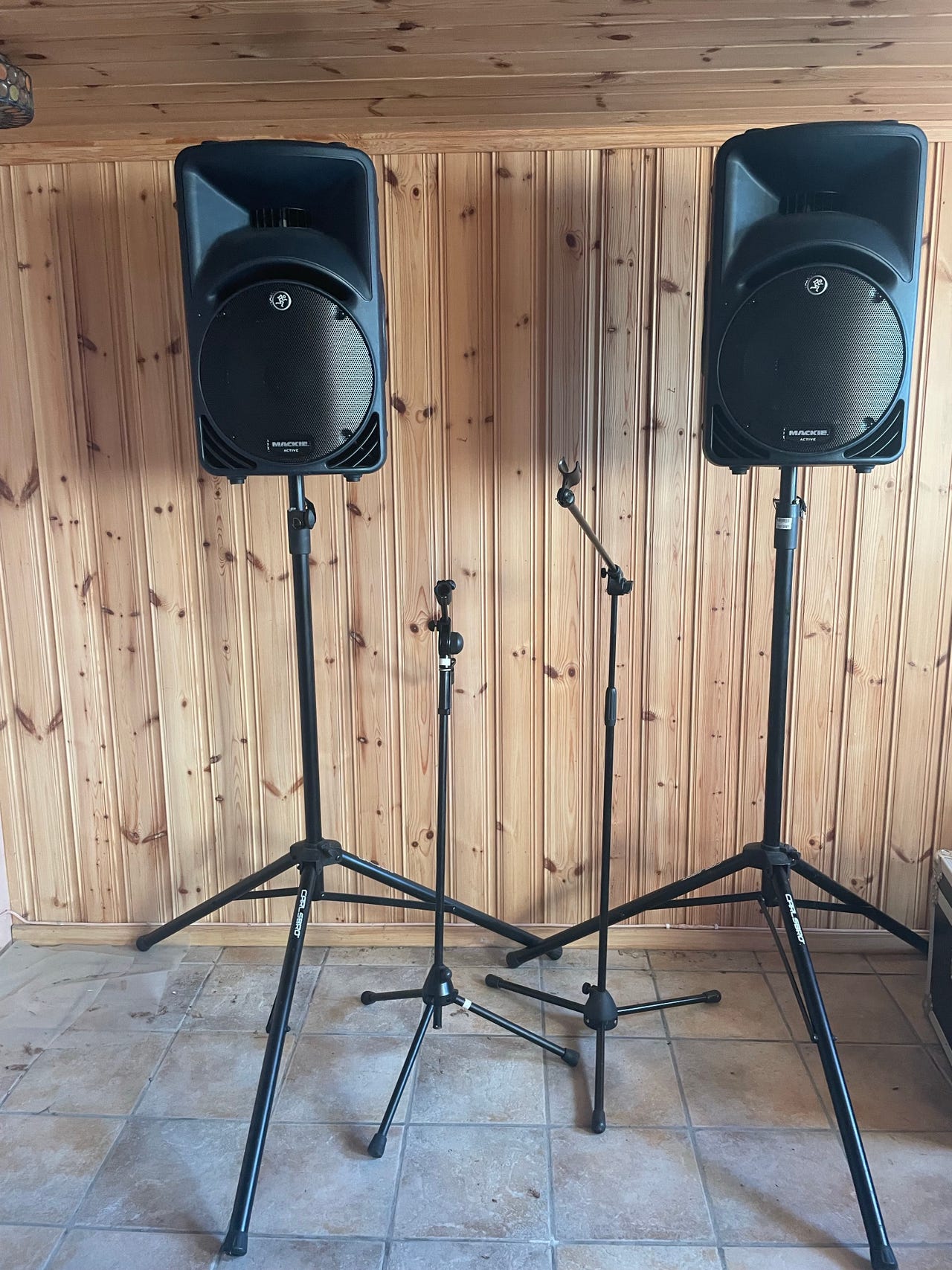 Mackie SRM450 Høyttalersystem med mikser | FINN-torget