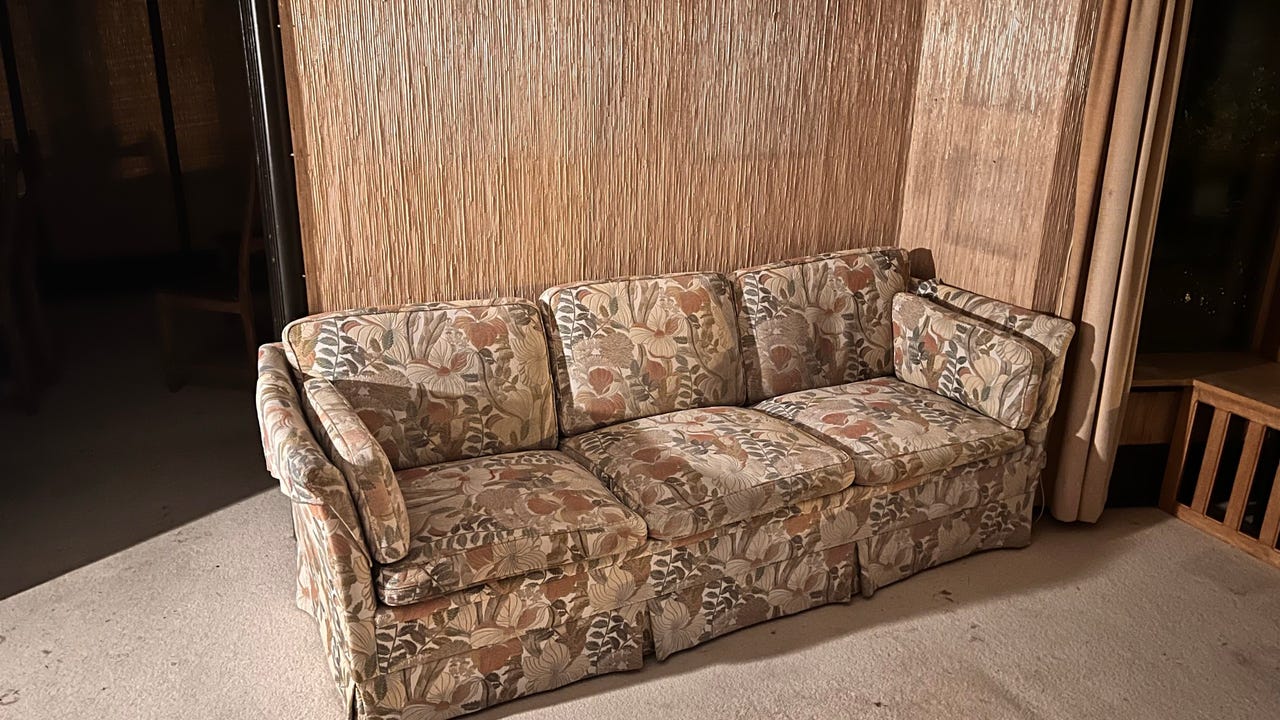 3-seters klassisk sofa med skandinavisk/amerikansk 70–80-talls stil ...