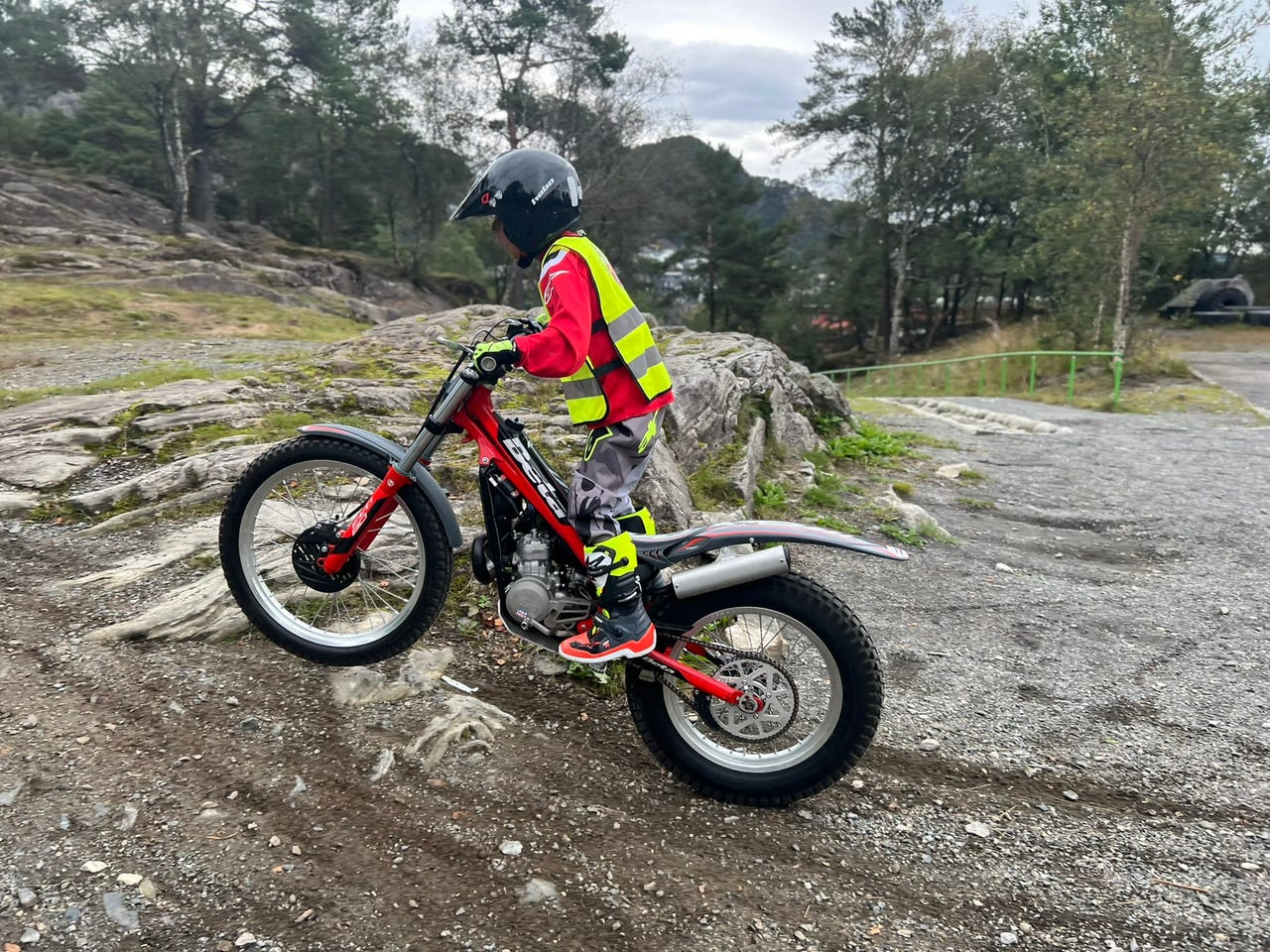 Ønsker å kjøpe trial sykkel 80cc junior | FINN-torget