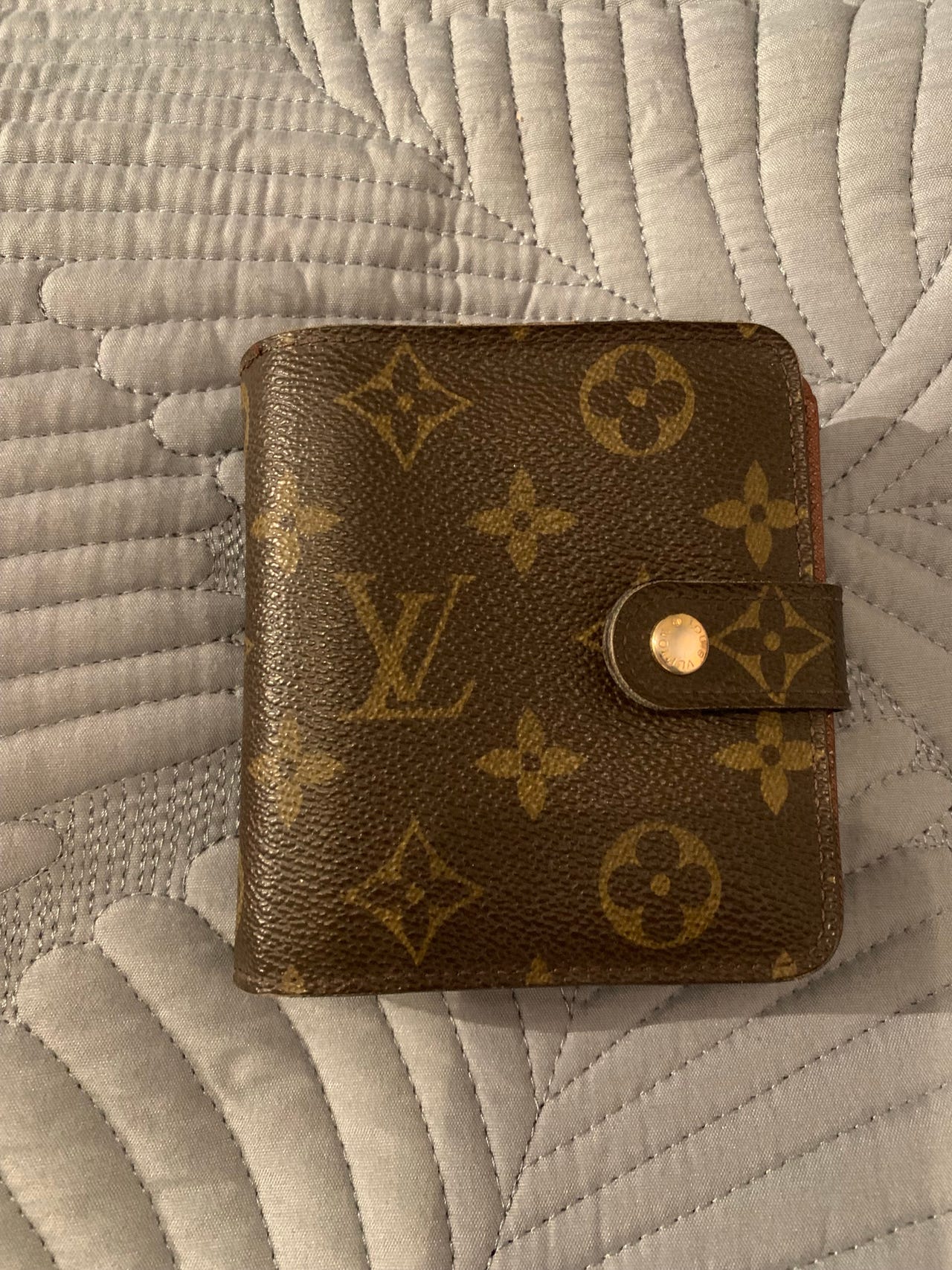 Louis Vuitton Compact Zip Monogram | FINN-torget