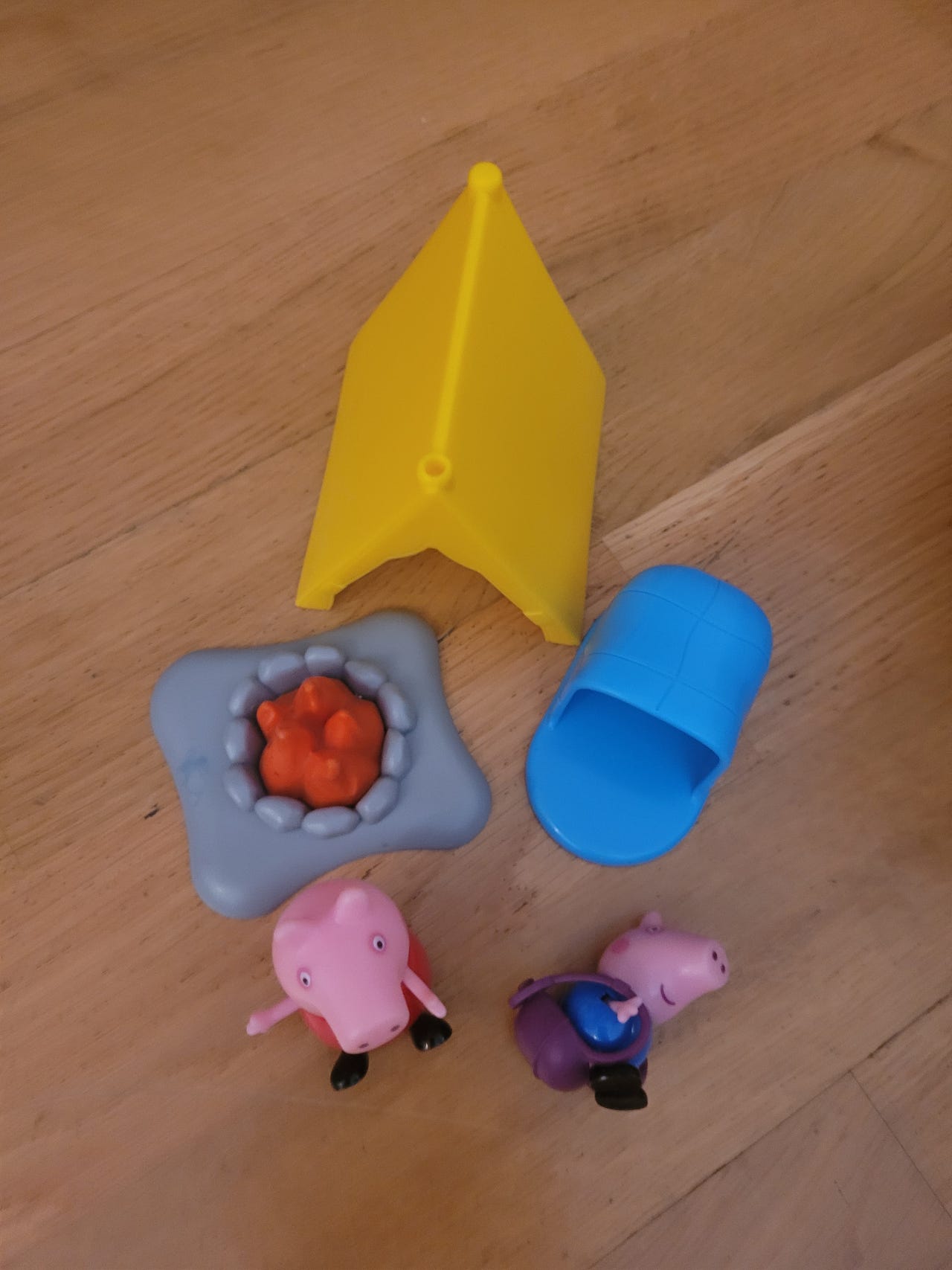 Peppa Gris Lekesett med Peppa og Georg figurer | FINN-torget