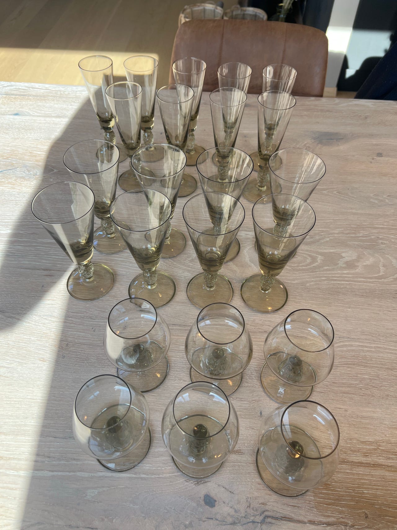 Magnor Glassverk Glass med dekorert stilk | FINN-torget