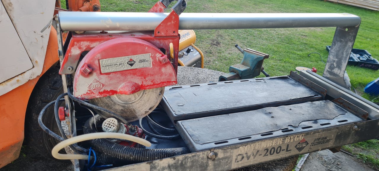 RUBI DW-200 vannsag, Elektrisk Fliskutter | FINN-torget