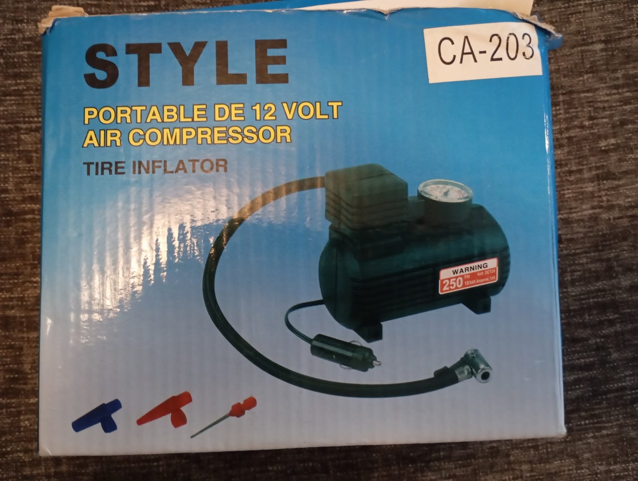 Luftkompressor 12V til sigarettenner i bil- Sjekk og pump luft dekkene ...