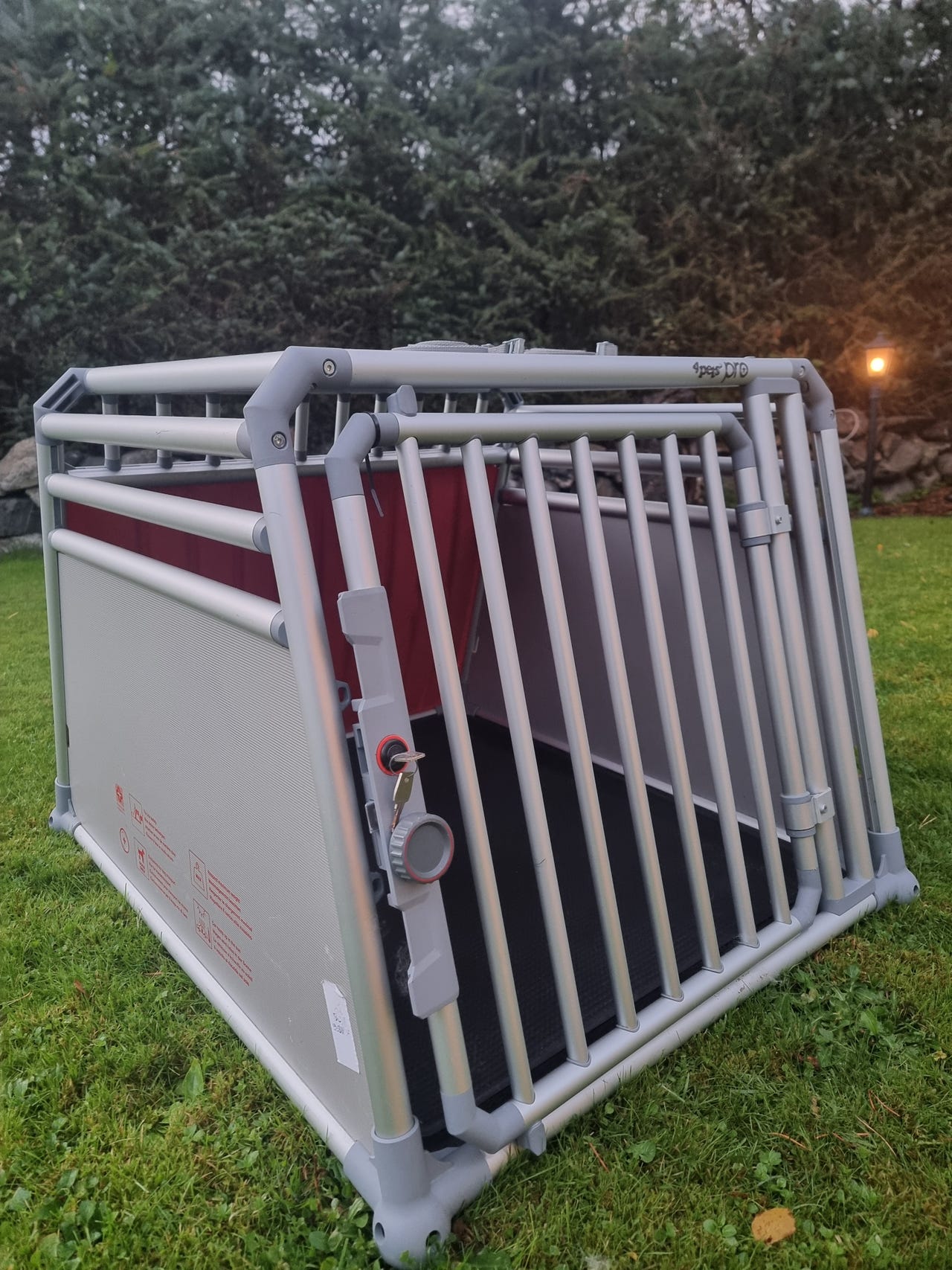 Hundebur 4Pets Pro 4 Large | FINN-torget