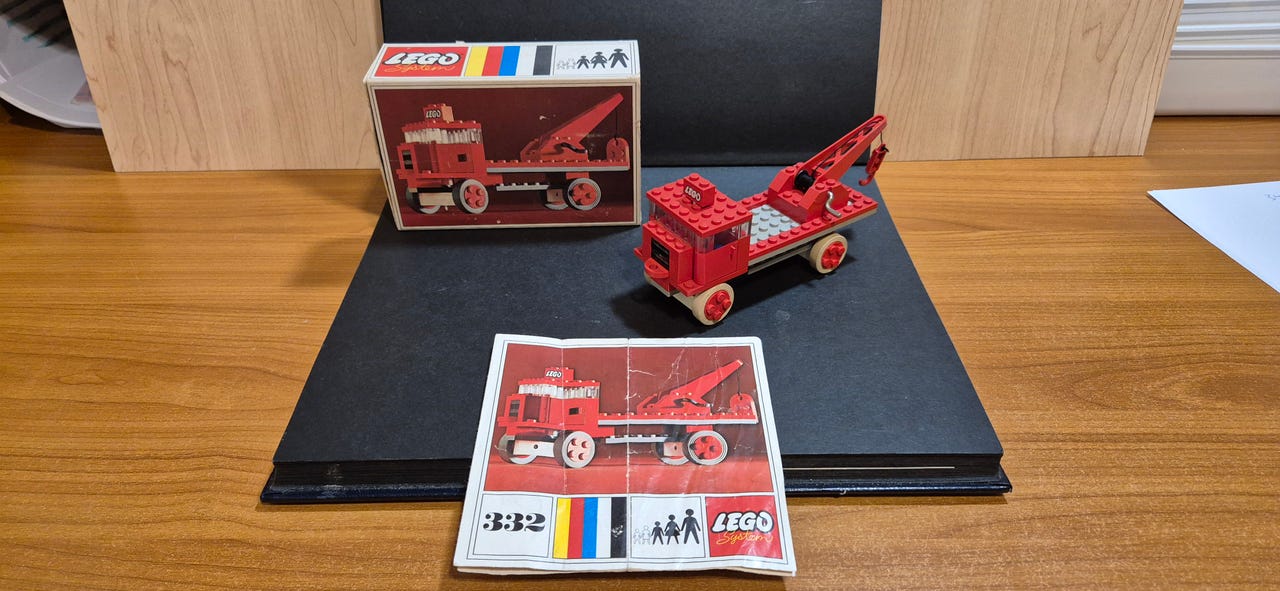 Lego 332 sett, kranbil med eske fra 60 tallet | FINN-torget