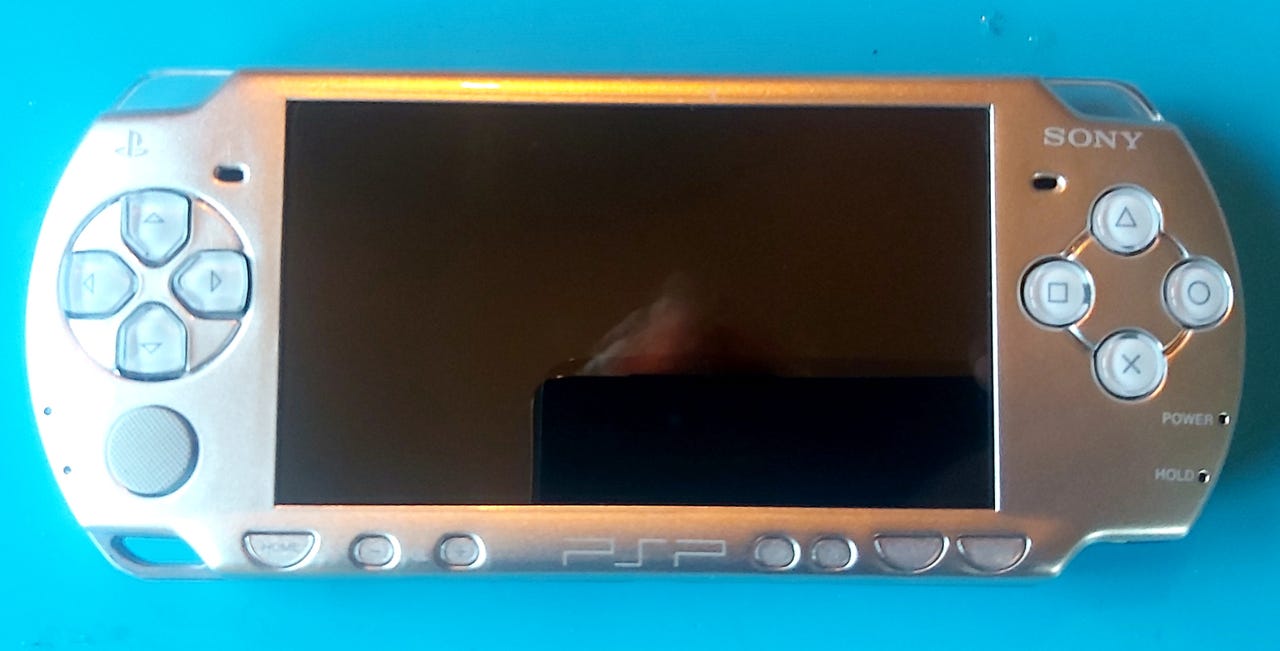 Sony Psp 2004 Ice Silver | FINN-torget