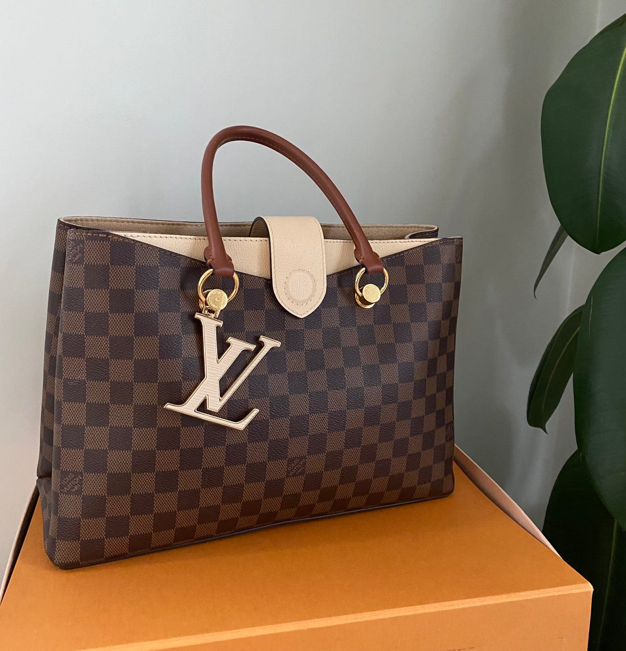 Pent brukt Louis Vuitton veske | FINN-torget