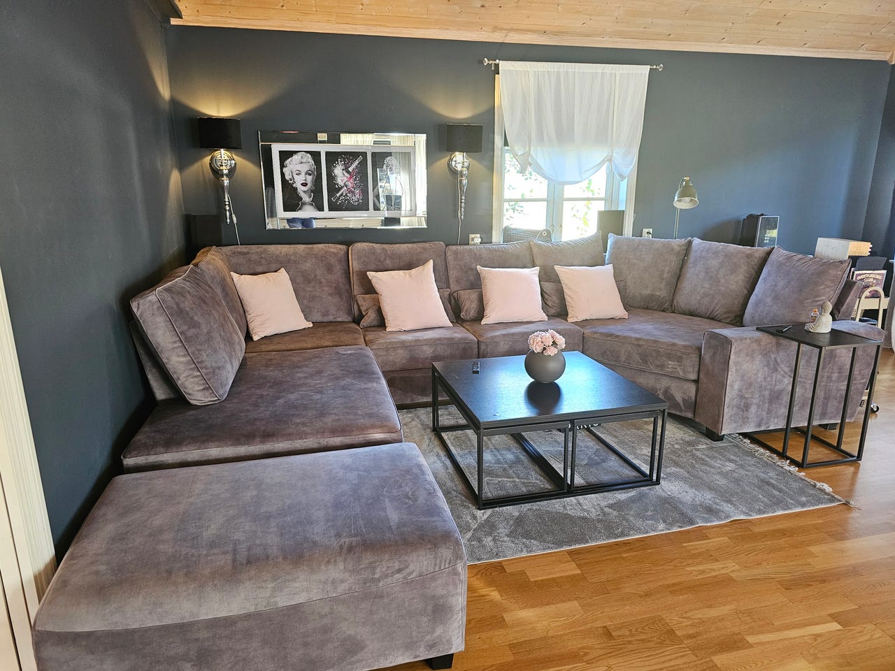 Stor myk modulsofa med sjeselong og cozy corner | FINN-torget