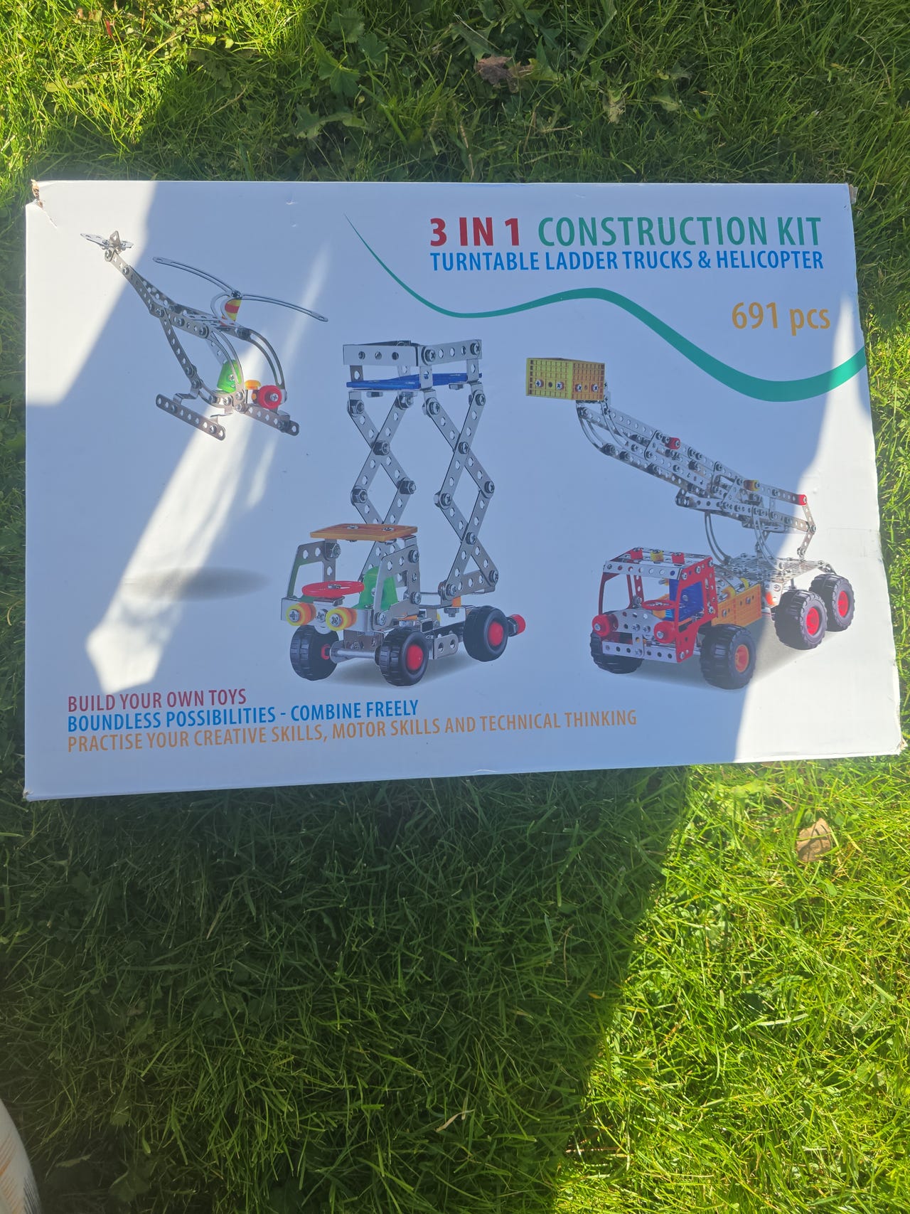 Cobi 3 in 1 Construction Kit Barn leker | FINN-torget