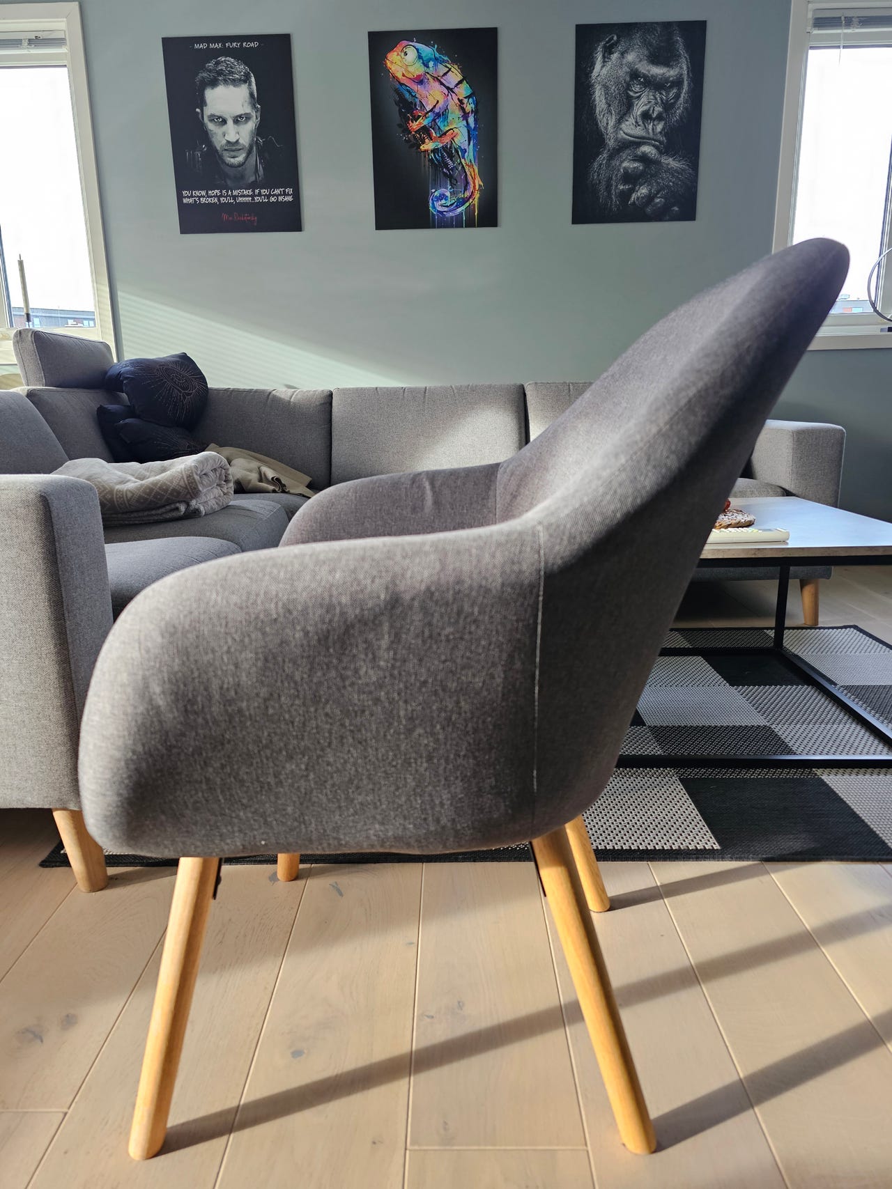 Jysk Stol Grå Stoff med Treben | FINN-torget