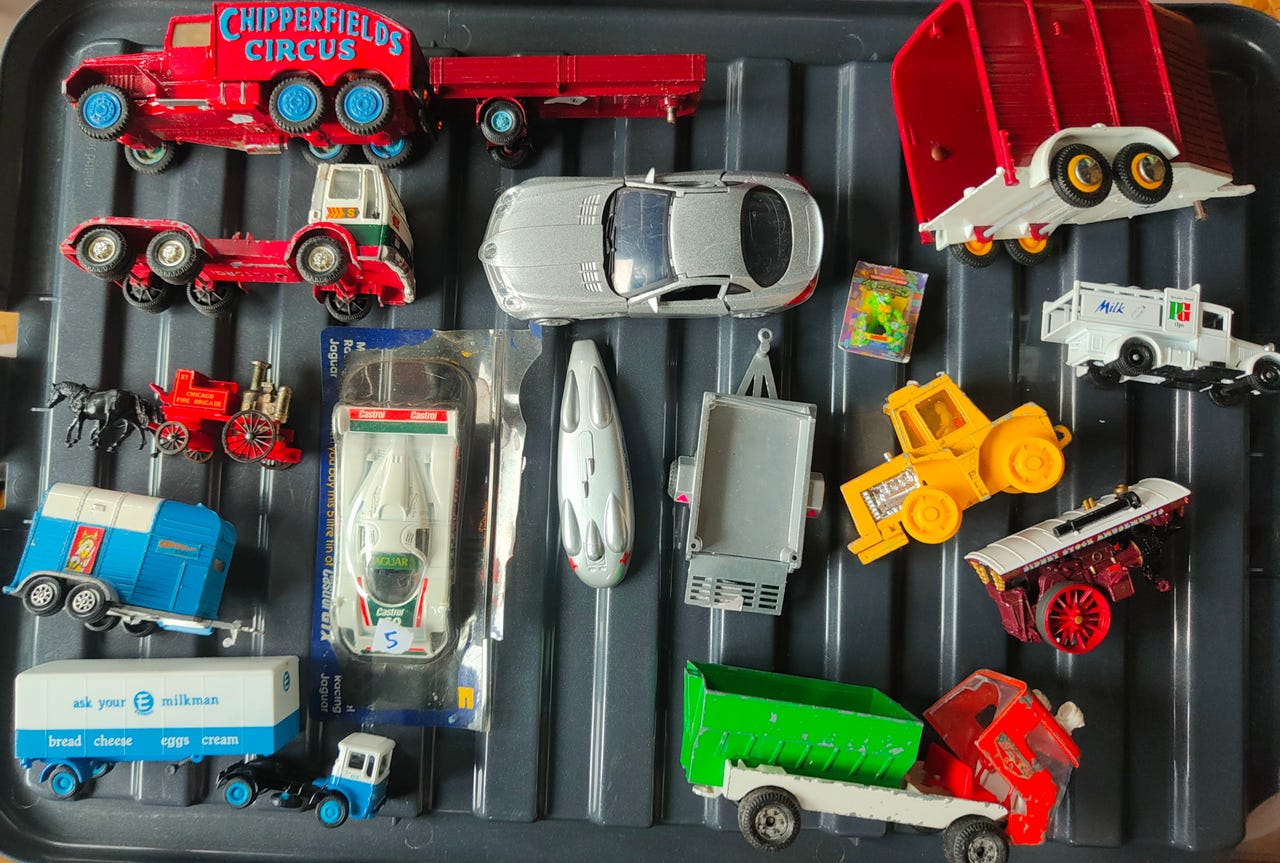 Britiske Model biler - hot wheels - busser | FINN-torget