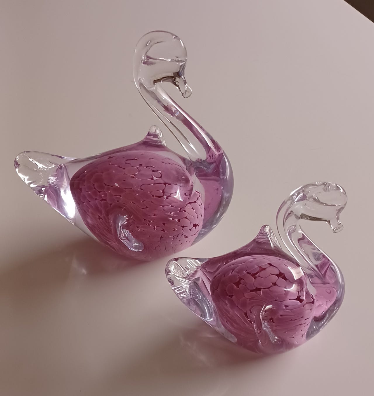 Svane par i glass. | FINN-torget