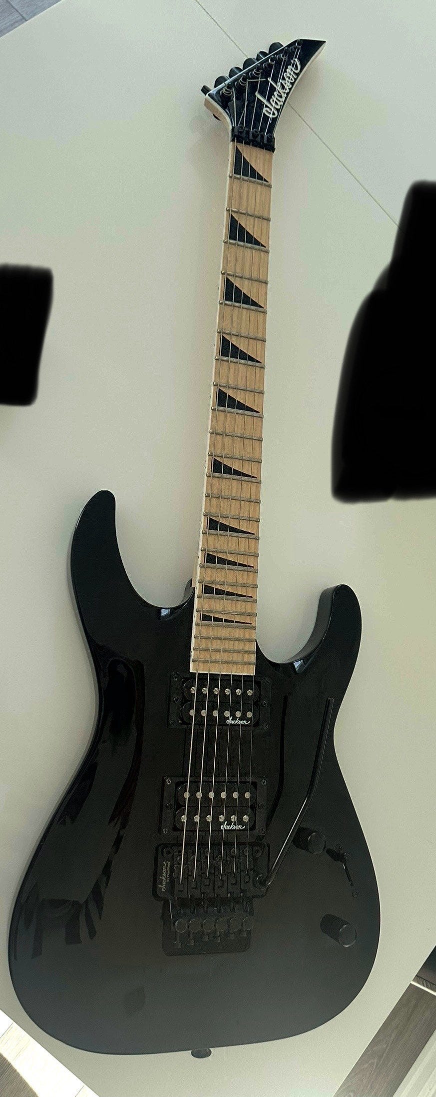 Jackson JS Series Dinky Arch Top JS32 DKAM, MN, Gloss black | FINN-torget
