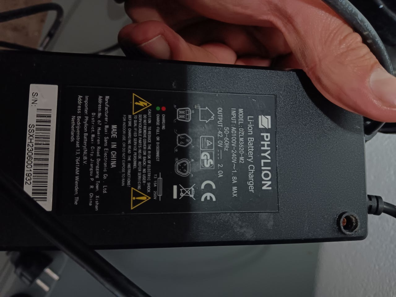 Lader Momas Ultimate 36V PHYLION | FINN-torget