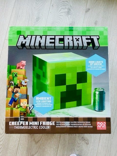 Minecraft mini fridge | FINN-torget