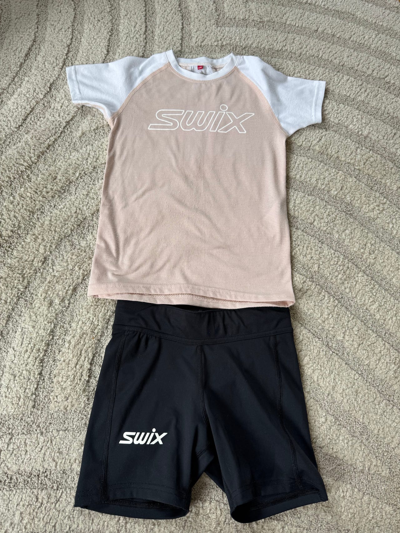 Swix shorts og t-skjorte str. 128 | FINN-torget