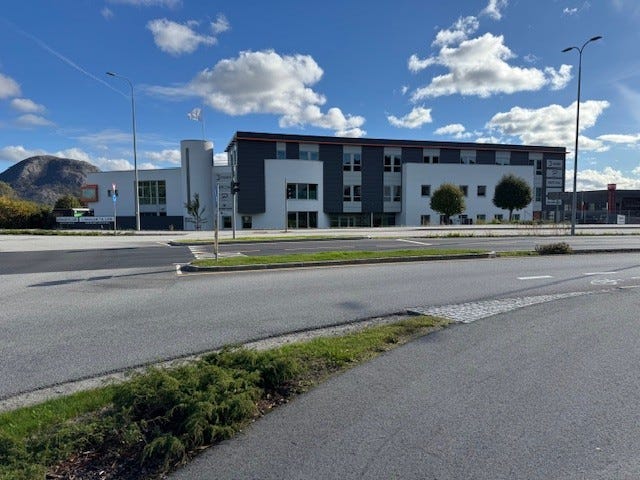 Attraktive kombinasjonslokaler med kontor/lager/finverksted ...