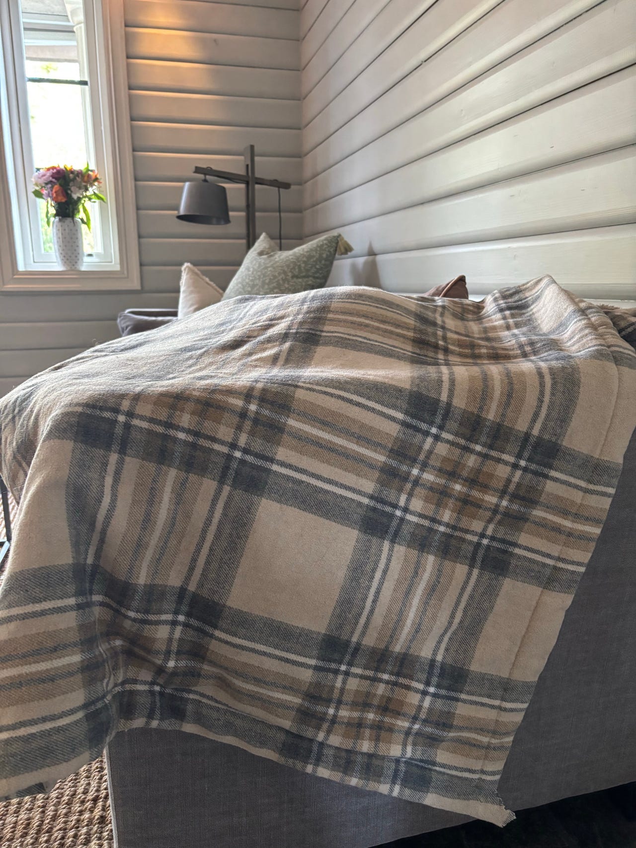 2 stk tykke pene pledd fra Kid | FINN-torget