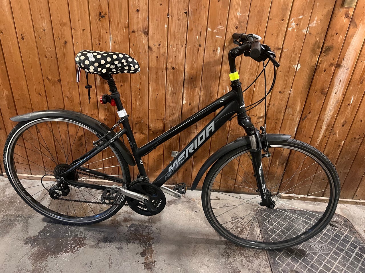 Merida Hybrid Dame Sykkel Svart | FINN-torget