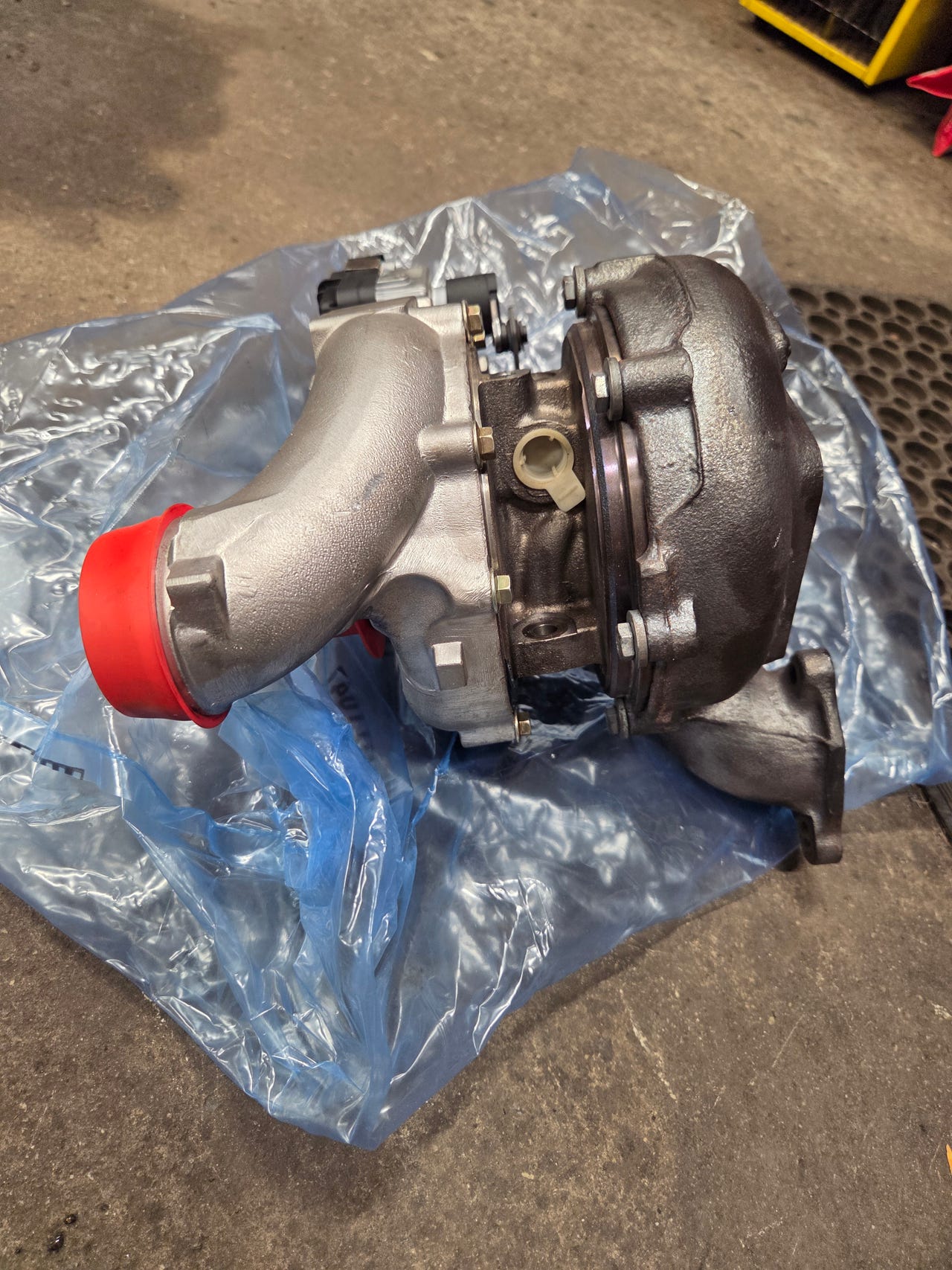 Nyoverhalt turbo A642 090 17 96/A642 090 96 80 | FINN-torget