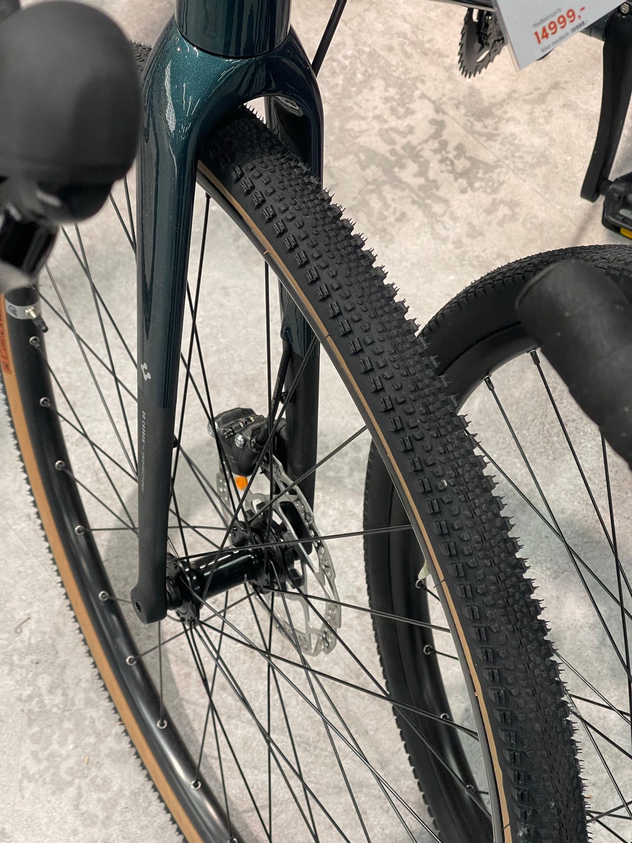 Nye graveldekk | FINN-torget