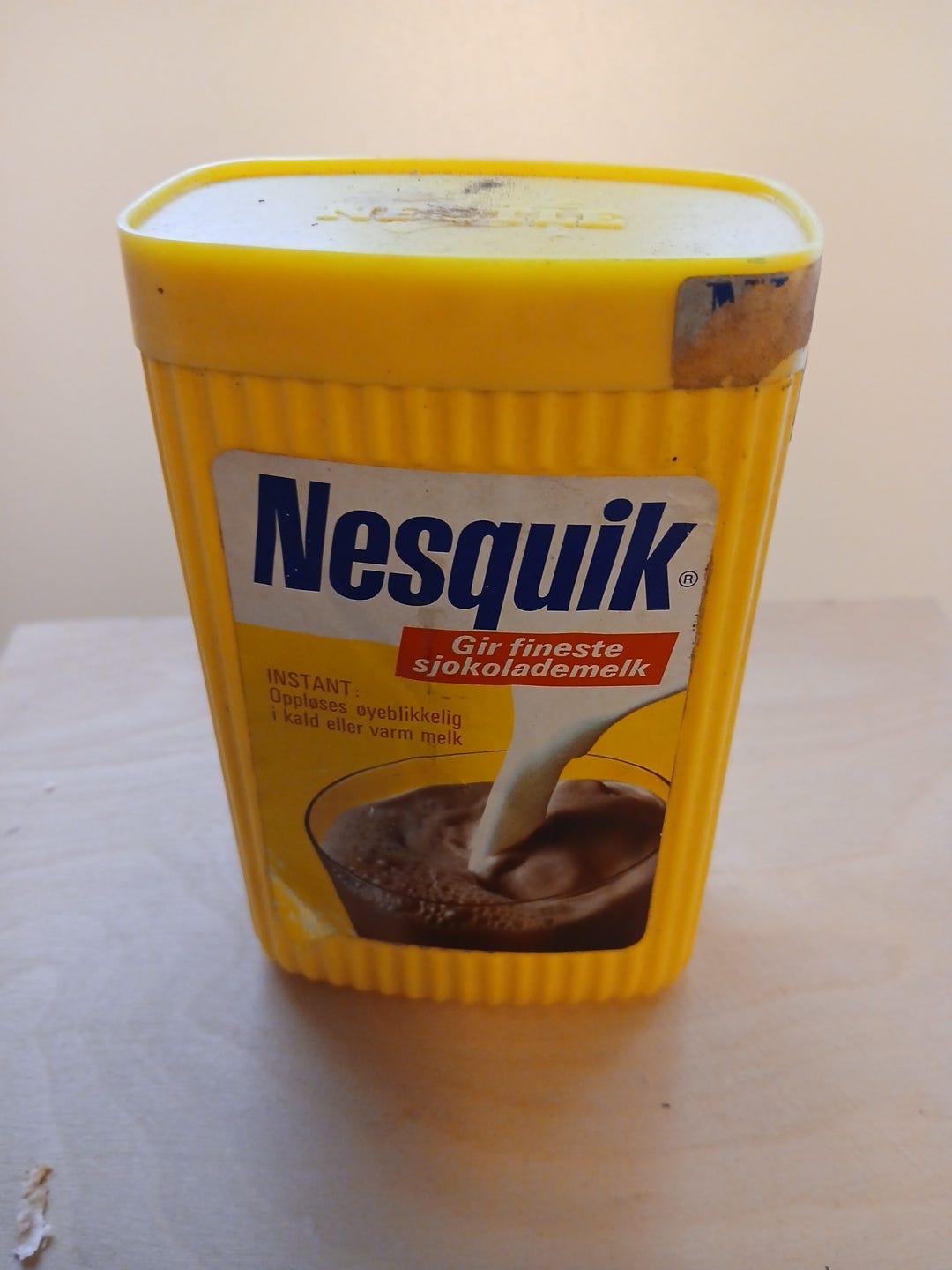 Vintag Retro Nesquik boks 14cm | FINN-torget