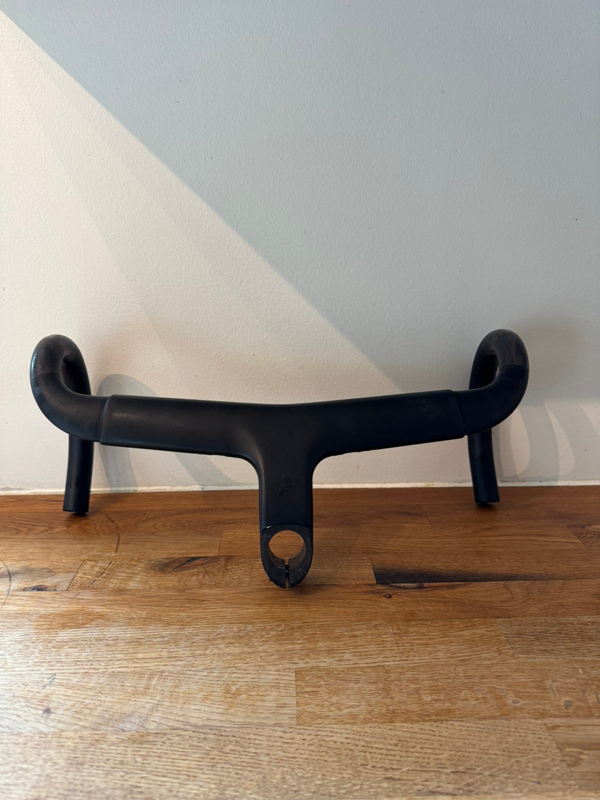 DARE Aero1V handlebar 400x105mm | FINN-torget