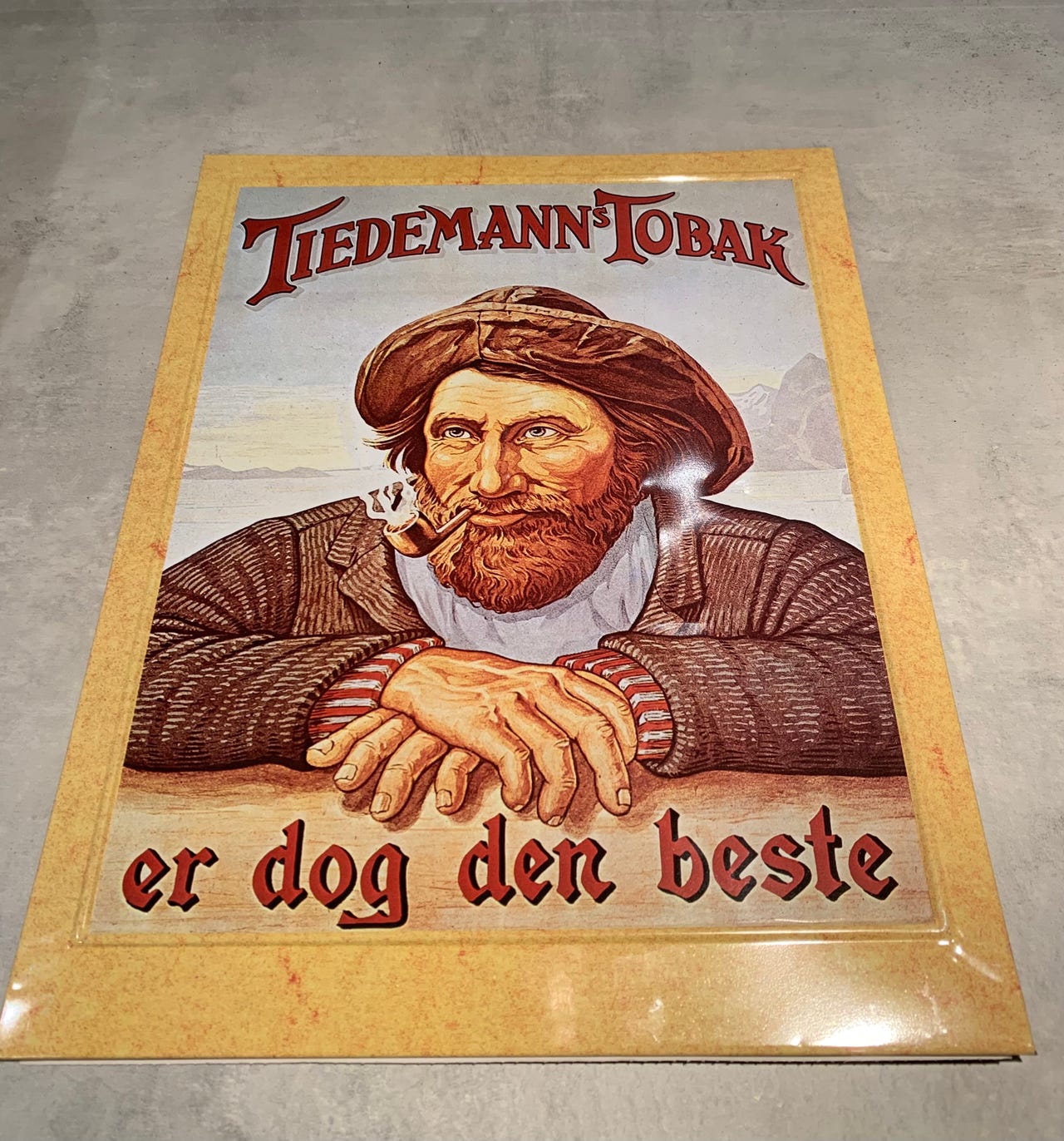 Tiedemanns tobak - er dog den beste. Reklameskilt | FINN-torget