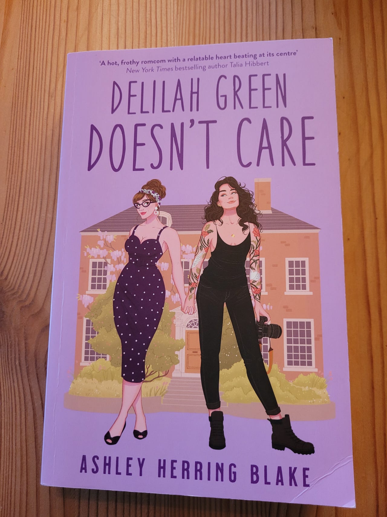 Ashley Herring Blake Delilah Green Doesn't Care | FINN-torget
