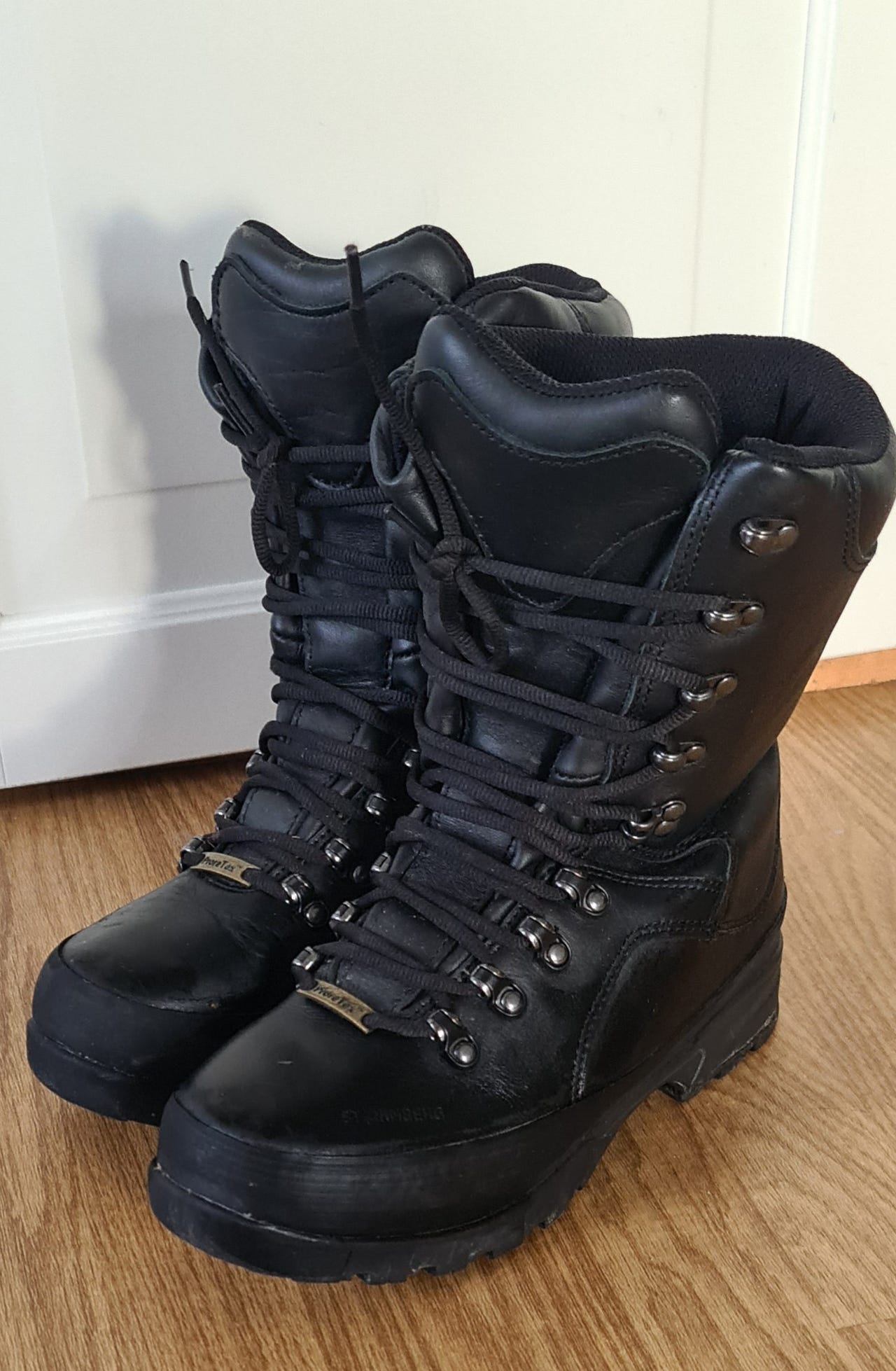 Pent brukte fjellsko str 38. Brukt på 2 turer. | FINN-torget