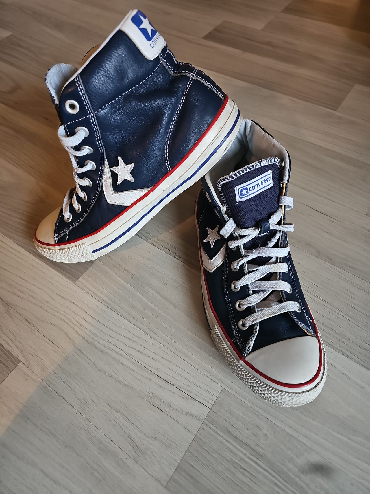 Converse Chuck Taylor All Star Leather Star Player High Navy | FINN-torget