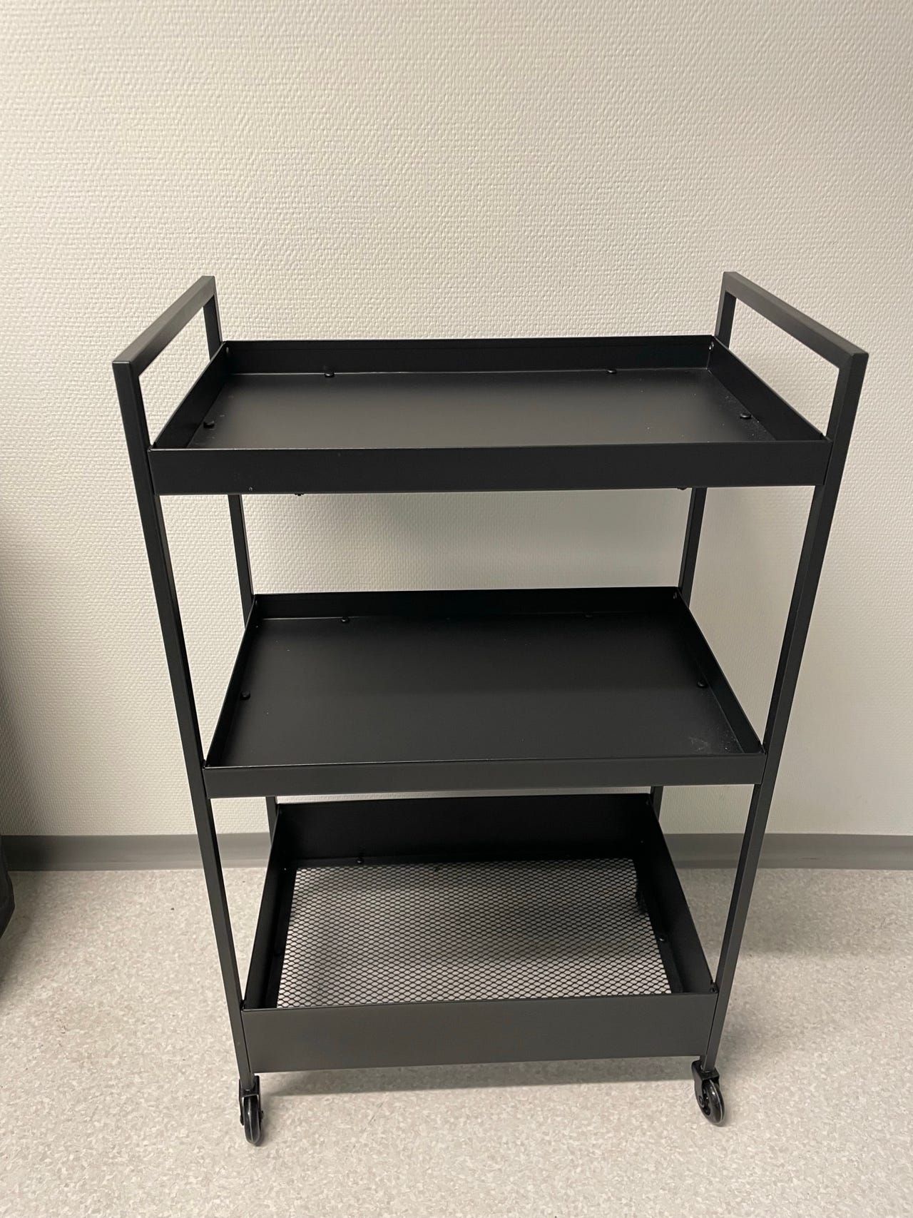 Trillebord x 2 (selges samlet eller separat) | FINN-torget