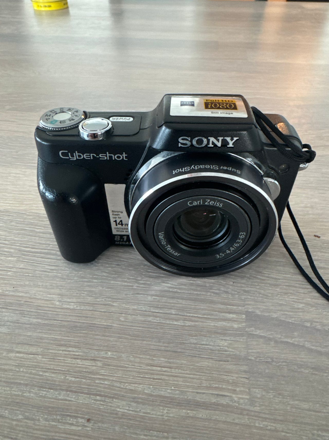 Sony Cyber-shot DSC-H3 Digitalkamera | FINN-torget