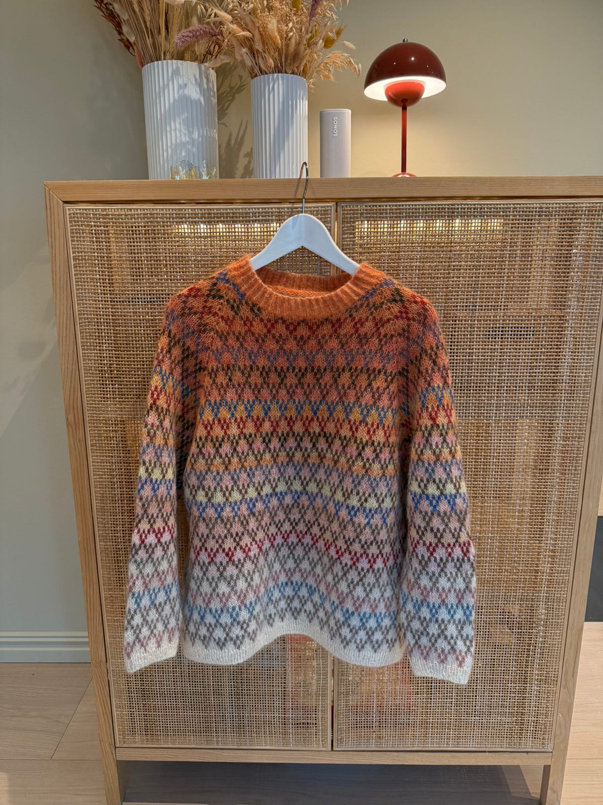 Spot sweater etter Anne Ventzels oppskrift | FINN-torget