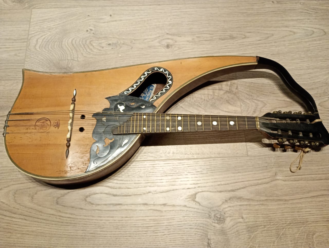 Harpe mandolin 1917 | FINN-torget