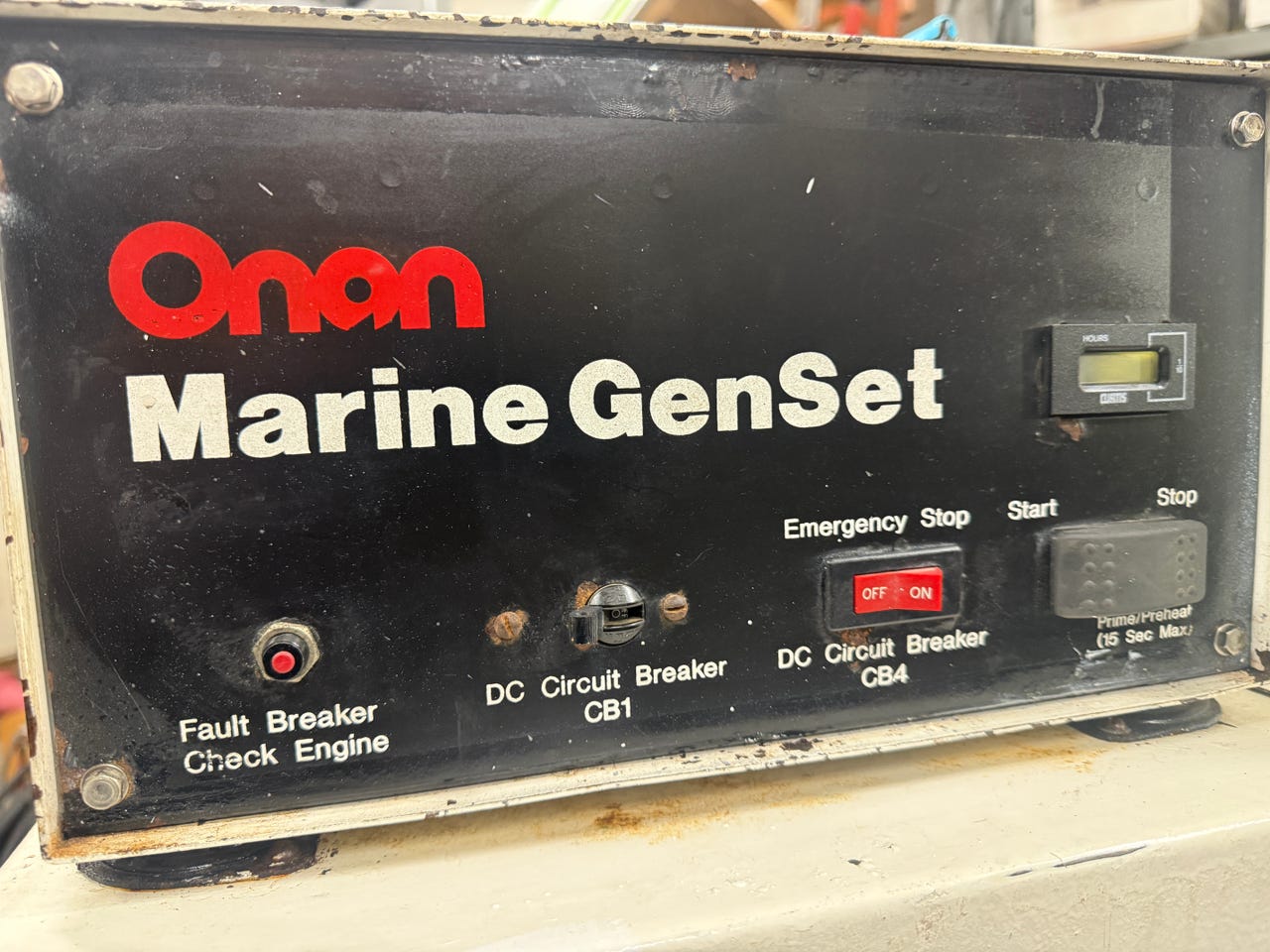 Onan Marine GenSet 12,5 kw 1500 rpm diesel Generator 12V Hvit | FINN-torget