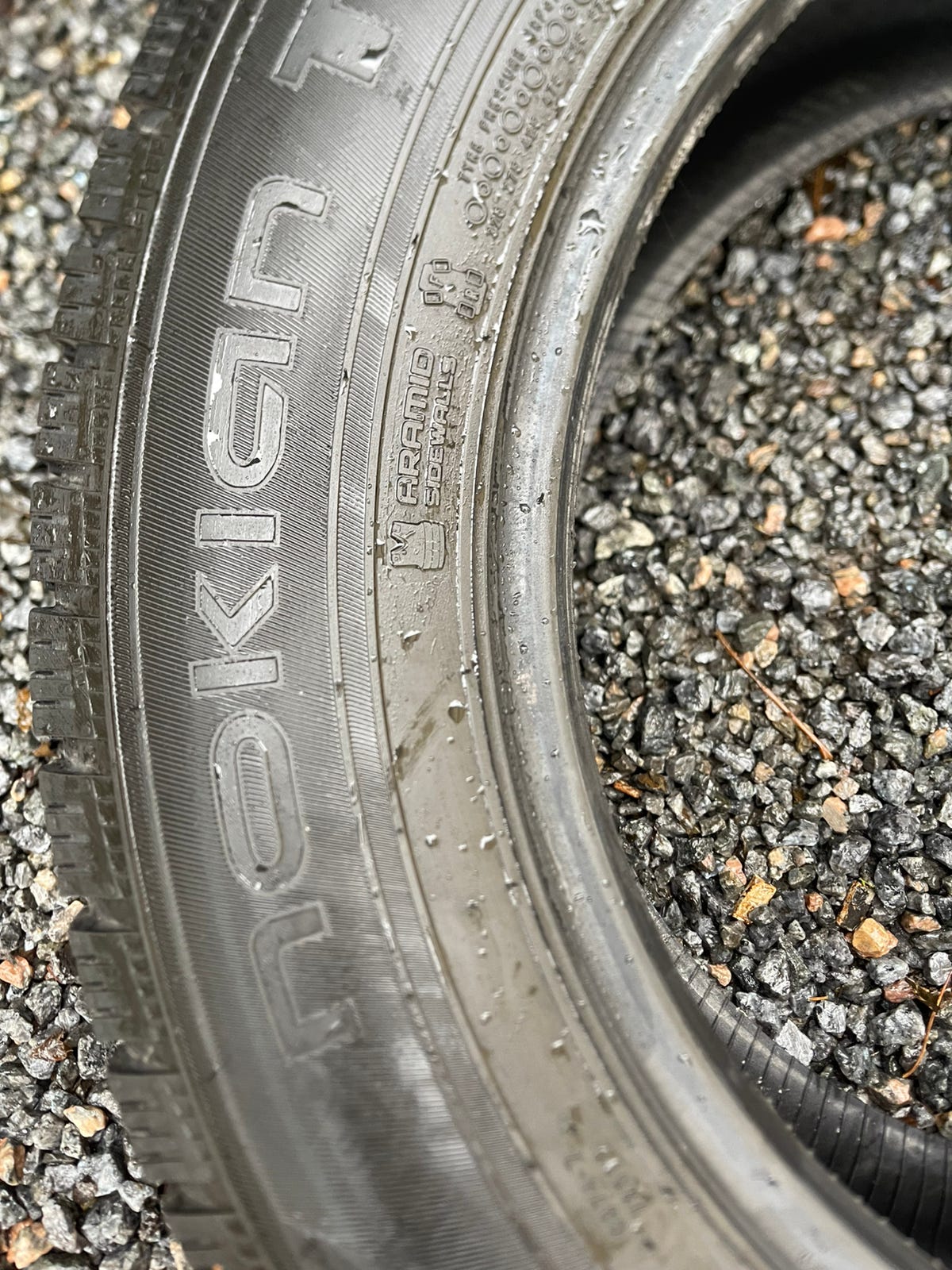 4 Vinterdekk uten felg,C dekk til varebil str 215/65/16 C selges billig ...