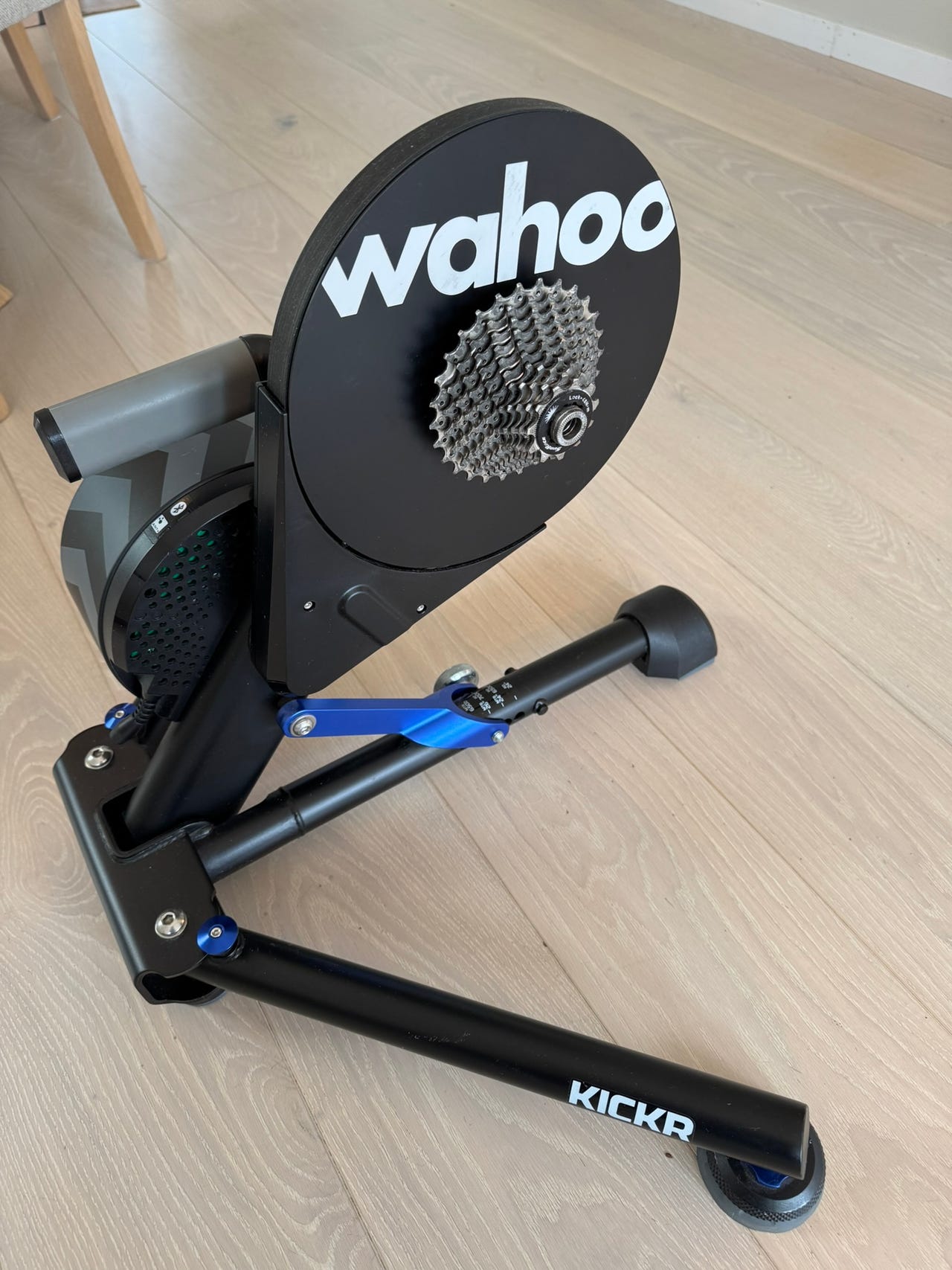 Wahoo KICKR Smart Trainer - Svært lite brukt, topp stand | FINN-torget