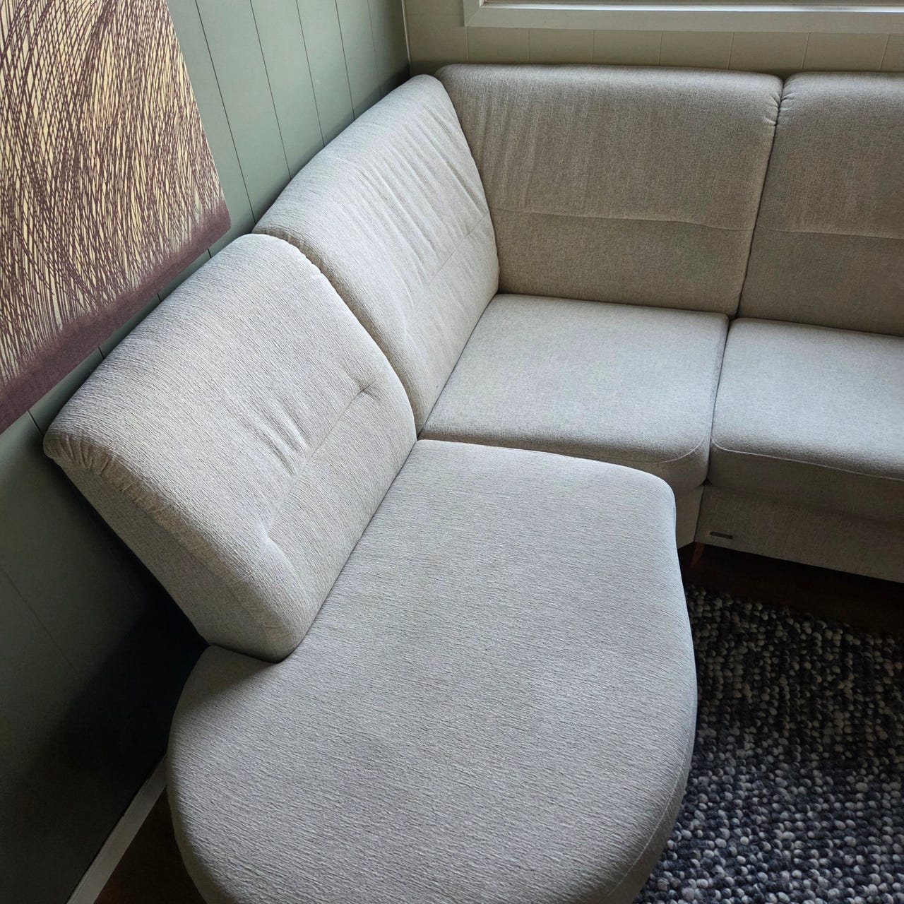 Brunstad Hjørnesofa med 2x stoler og salongbord selges kr 3000. | FINN-torget